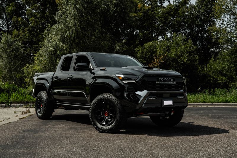 Pickup Truck Photos, Download The BEST Free Pickup Truck Stock Photos ...