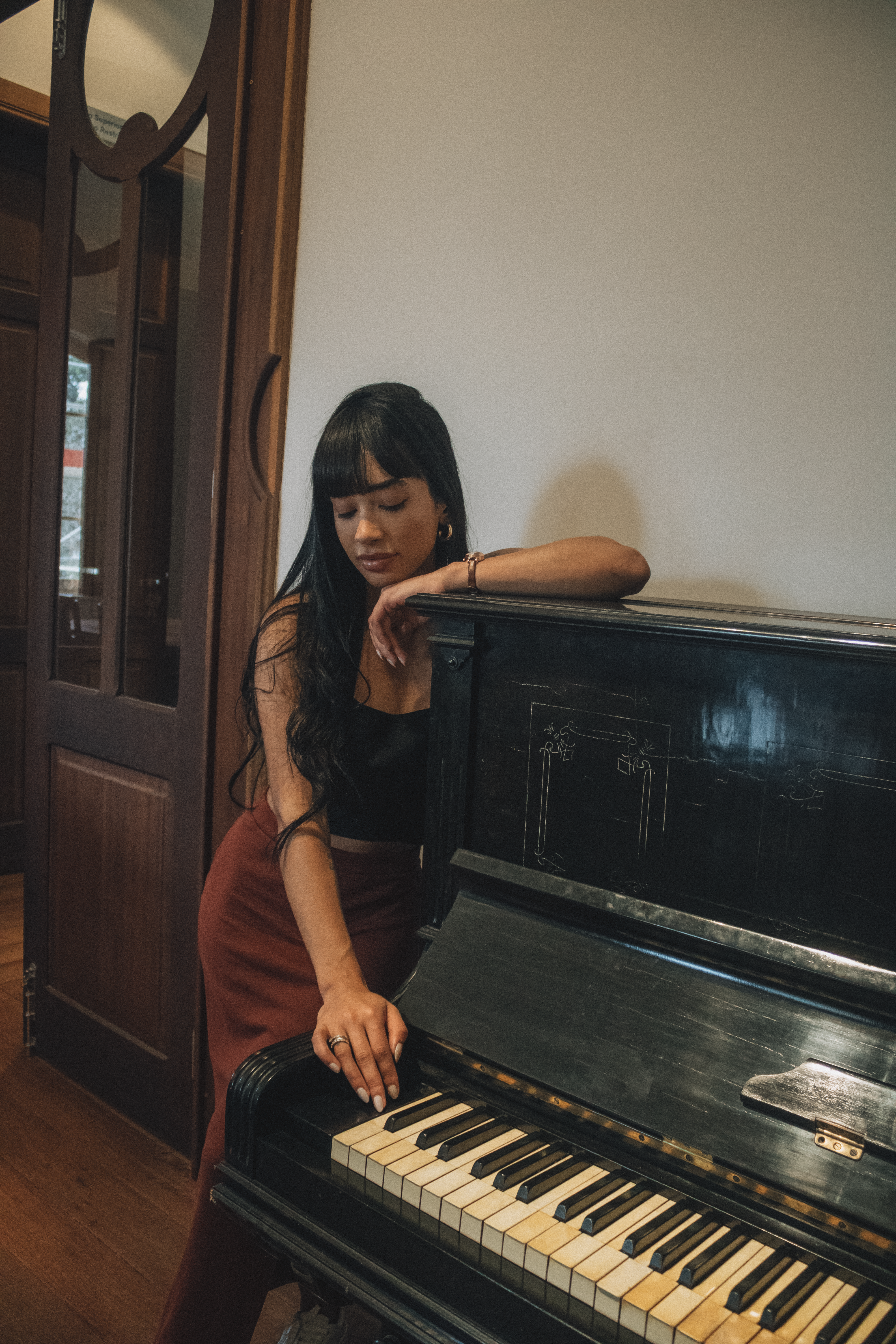 Beautiful Musician Photos, Download The BEST Free Beautiful Musician ...
