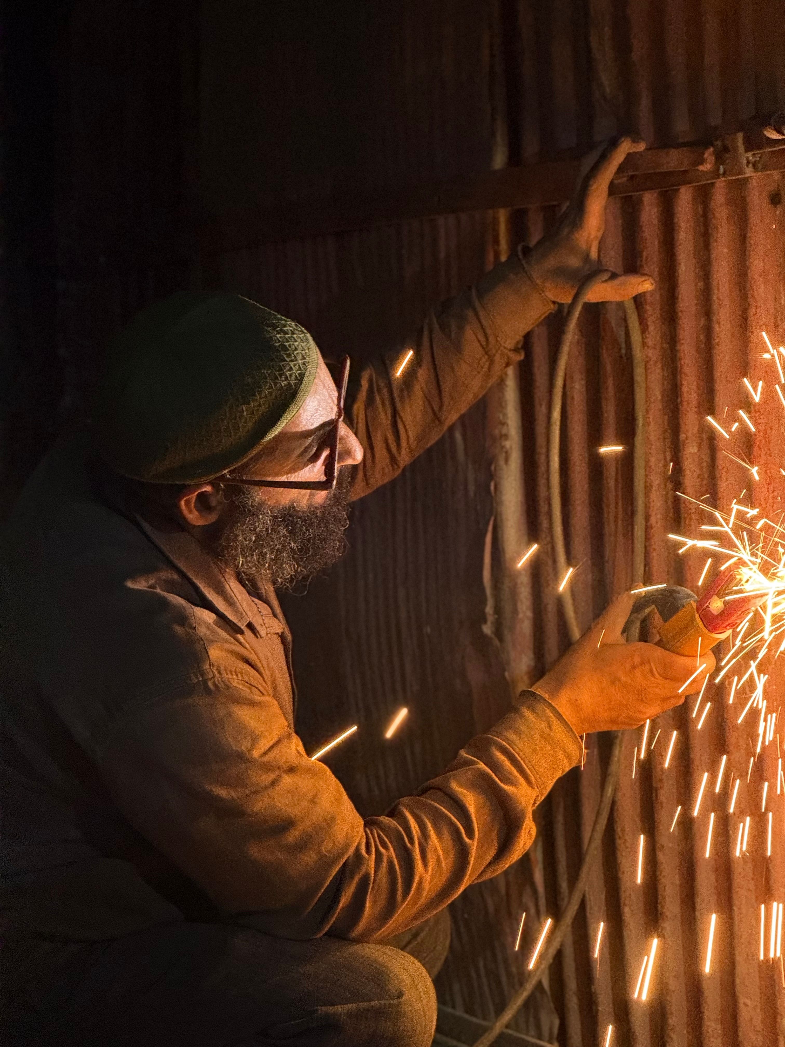 Man Welding · Free Stock Photo