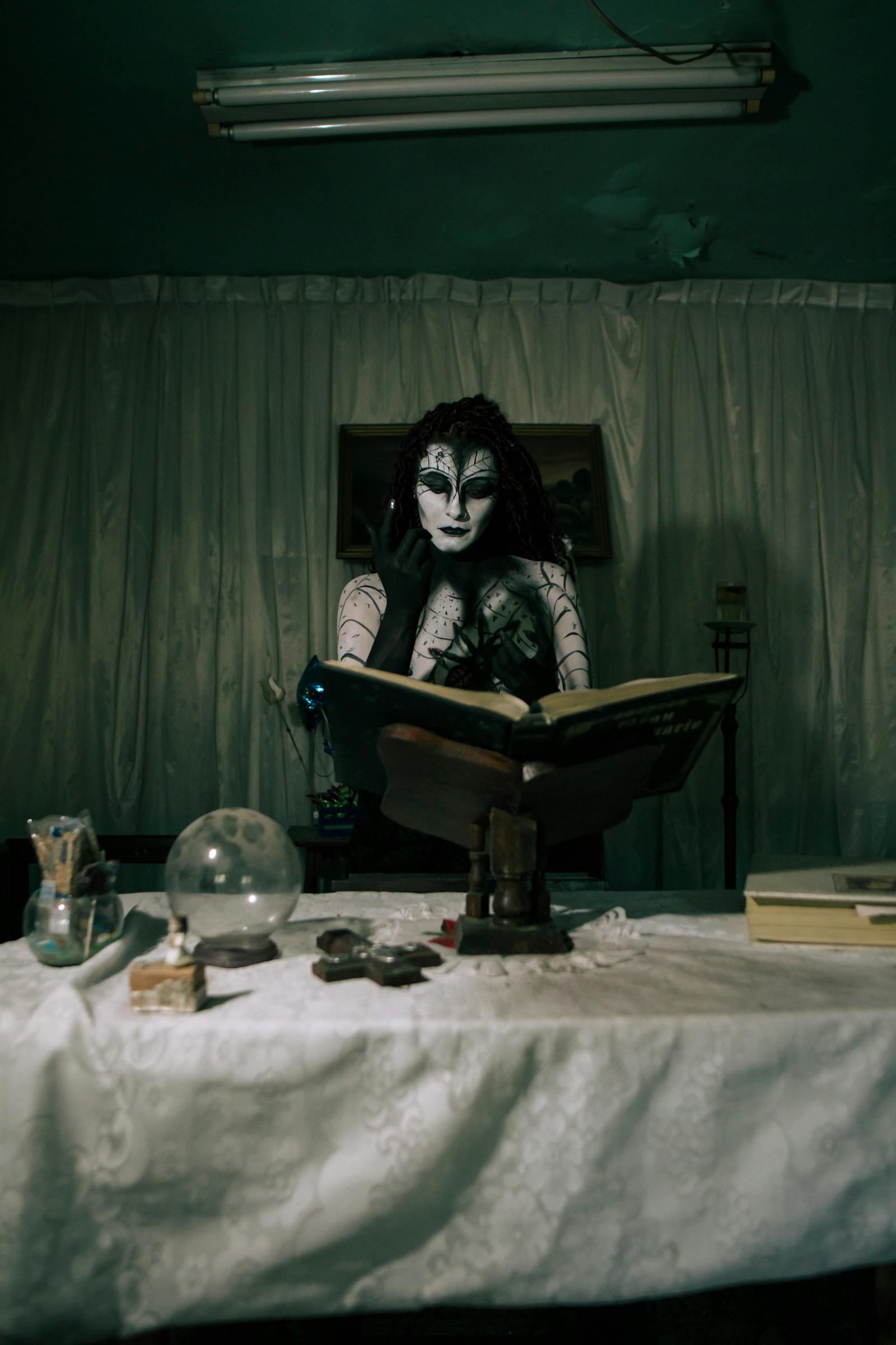 Woman Shadow Photos, Download The BEST Free Woman Shadow Stock Photos ...