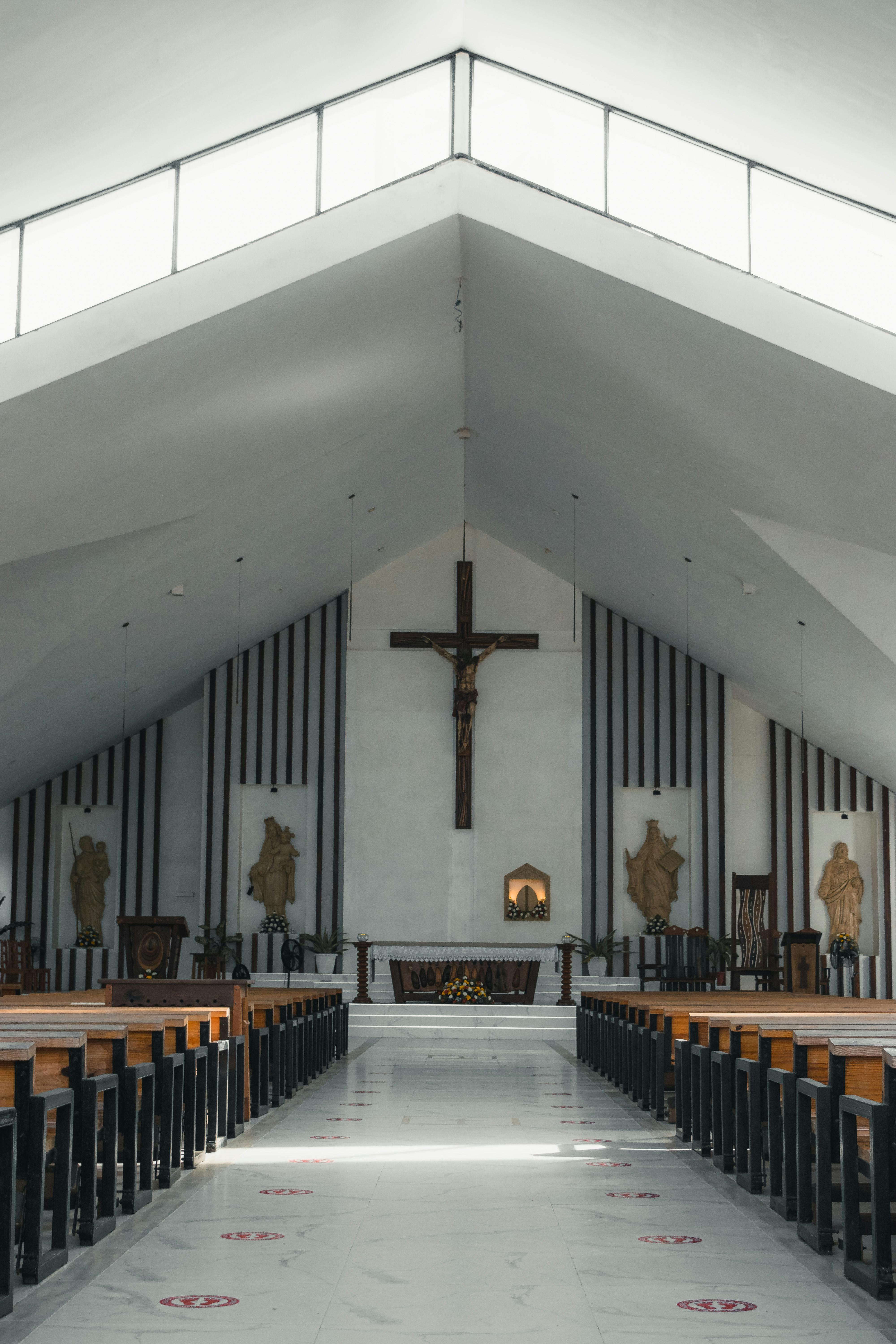 Christian Cross Photos, Download The BEST Free Christian Cross Stock ...