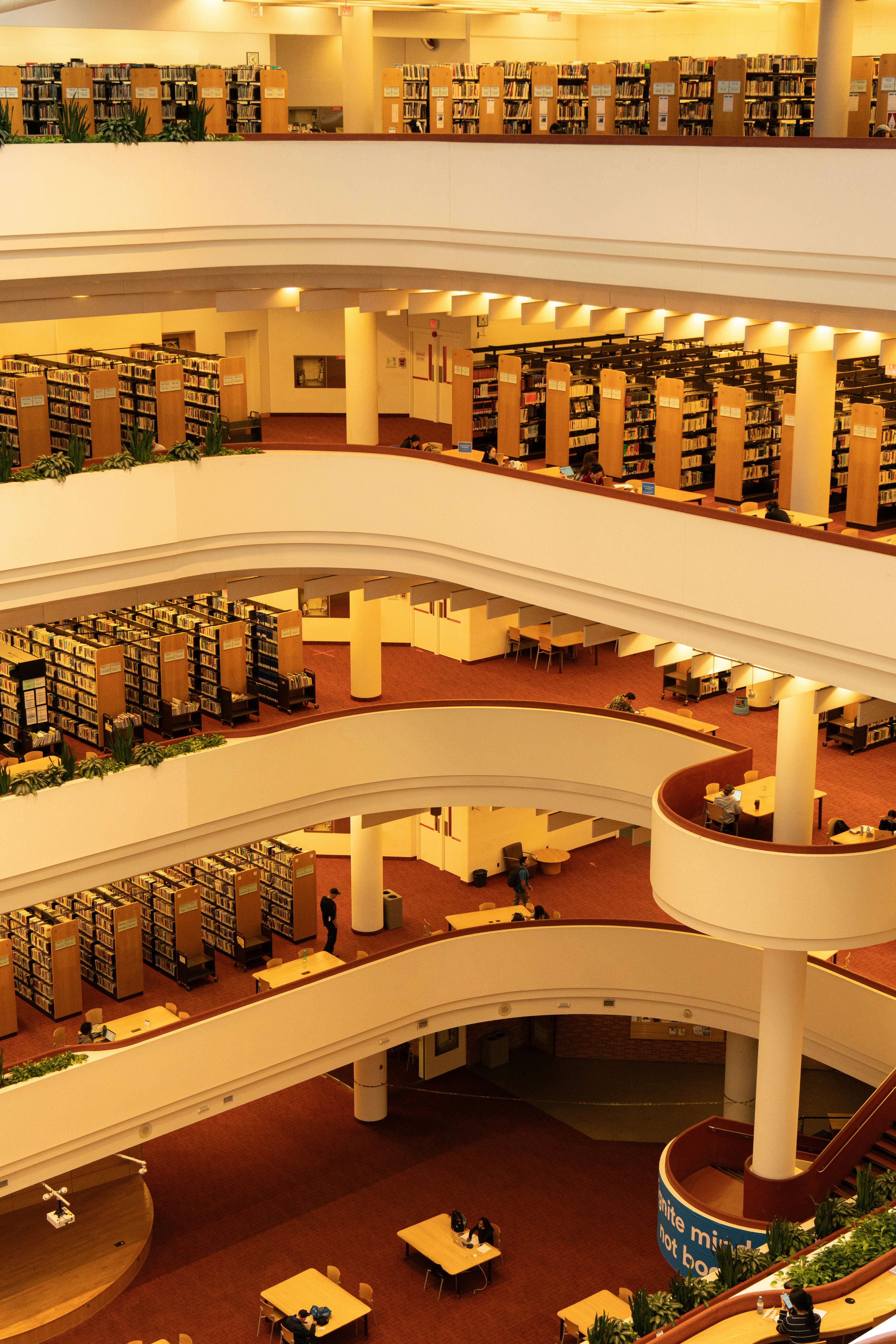 Modern Multi-Level Library Interior in Toronto · Free Stock Photo