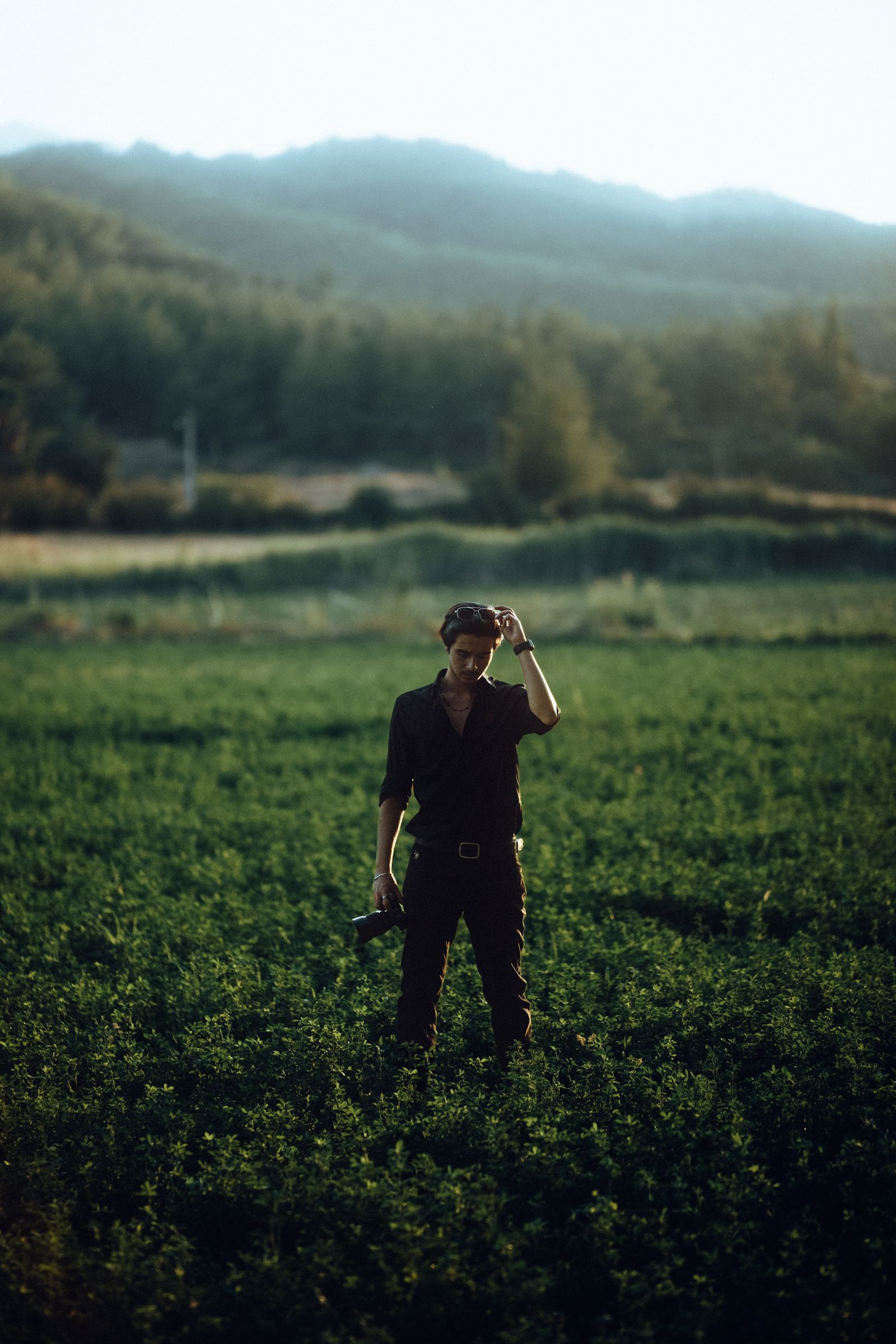 Man In A Field Photos, Download The BEST Free Man In A Field Stock ...