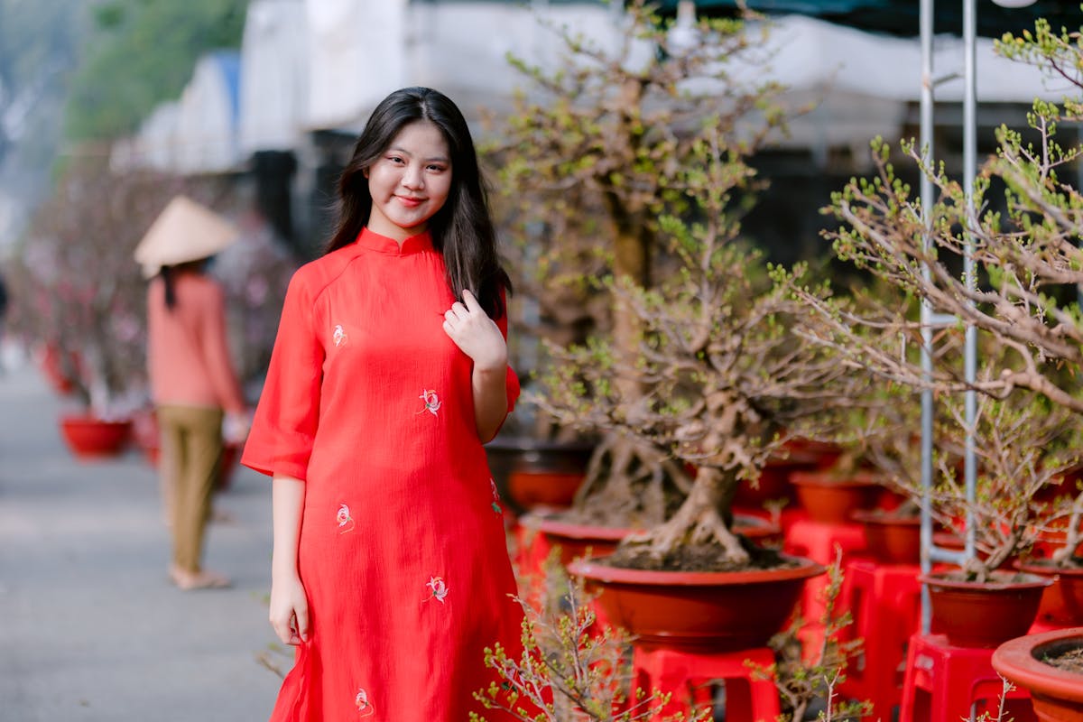 Young Asian Woman Pfp Photos, Download The BEST Free Young Asian Woman ...