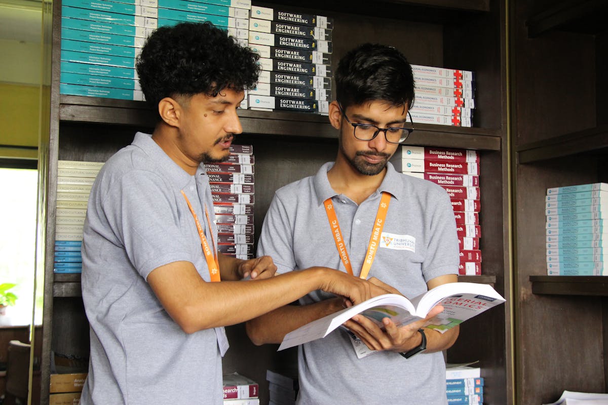 Study Library Photos, Download The BEST Free Study Library Stock Photos ...