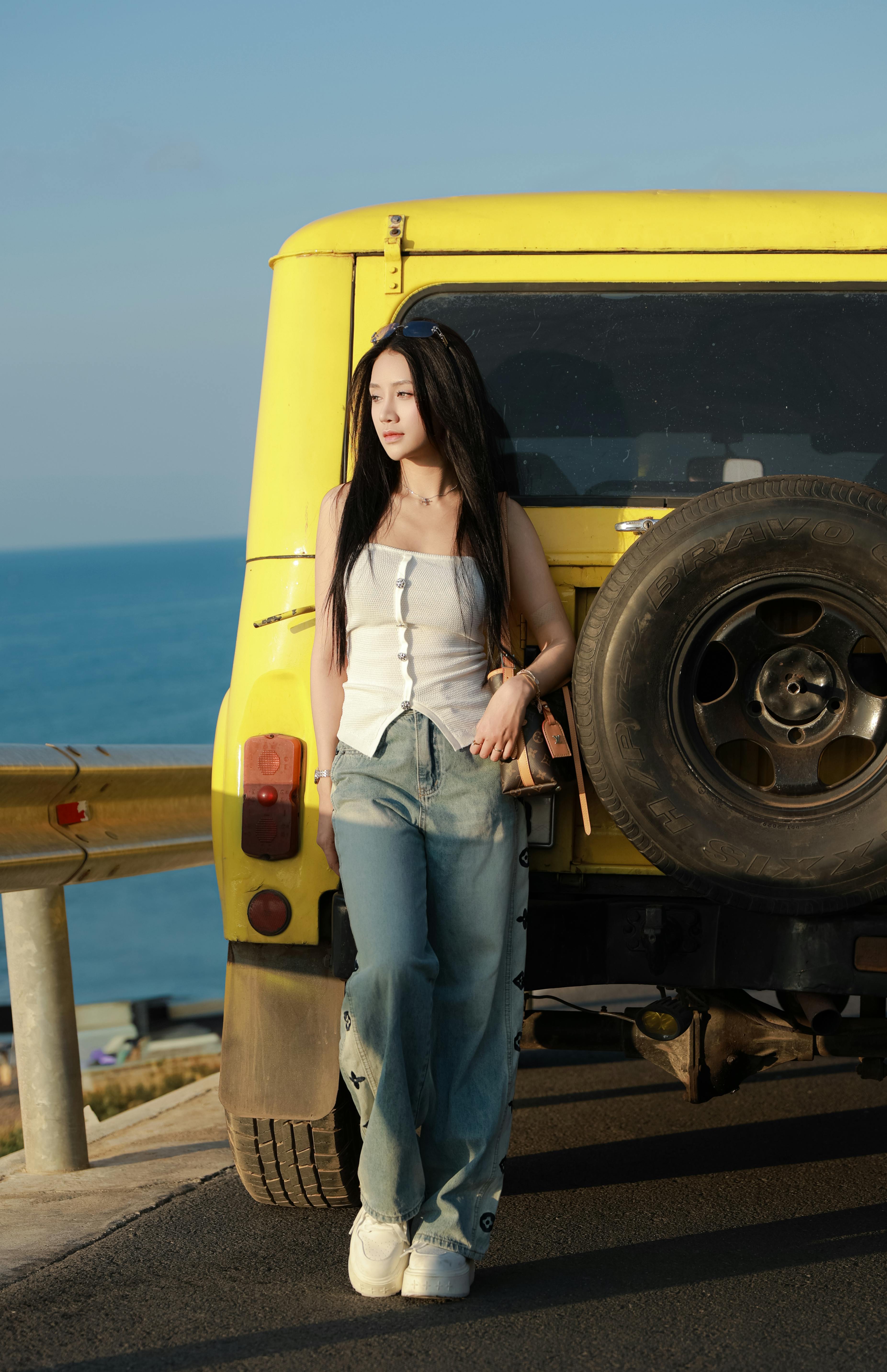 Young Model Nn Photos, Download The BEST Free Young Model Nn Stock ...