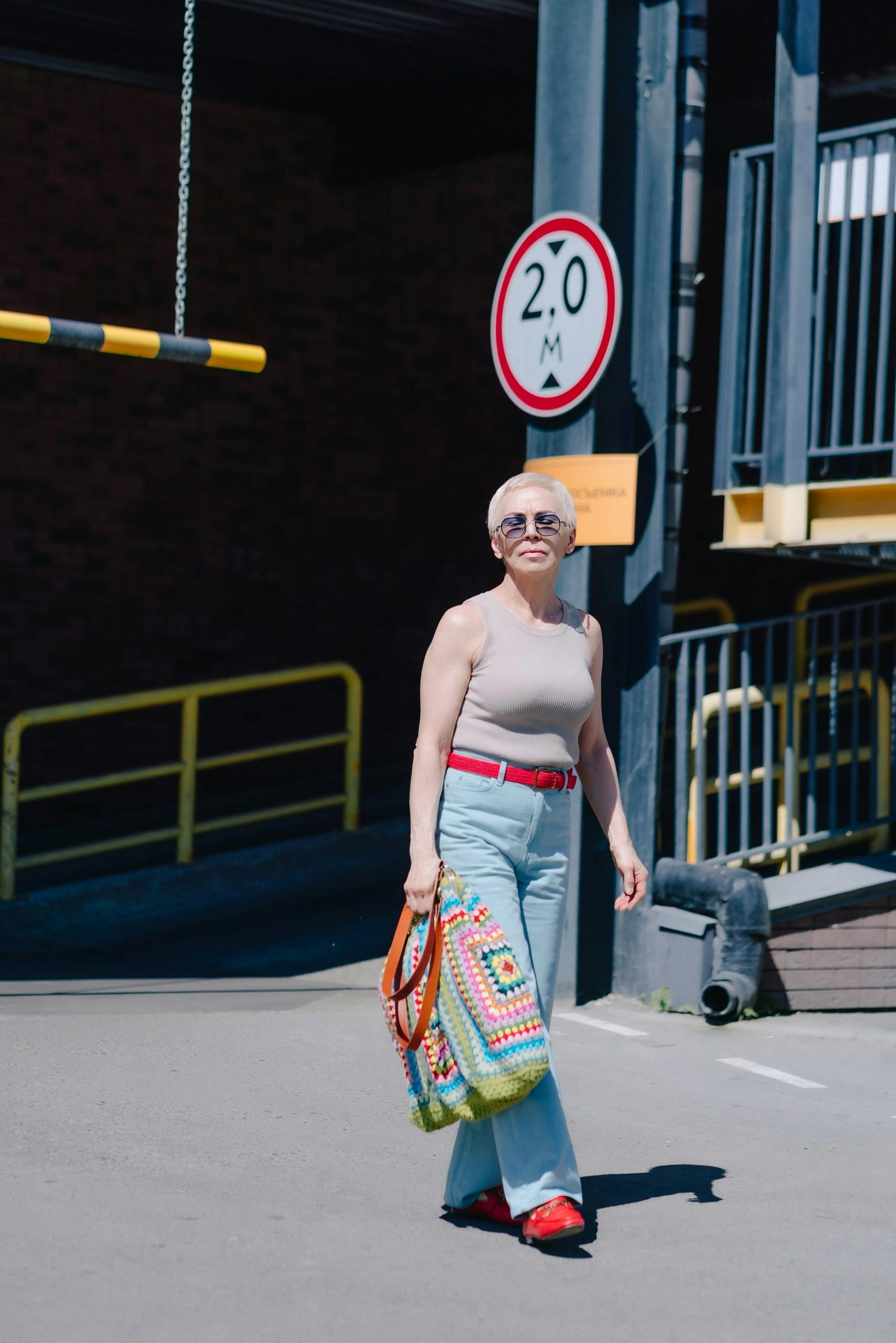 20 000+ Aloha+older+mature banque d’images et photos libres de droit ...