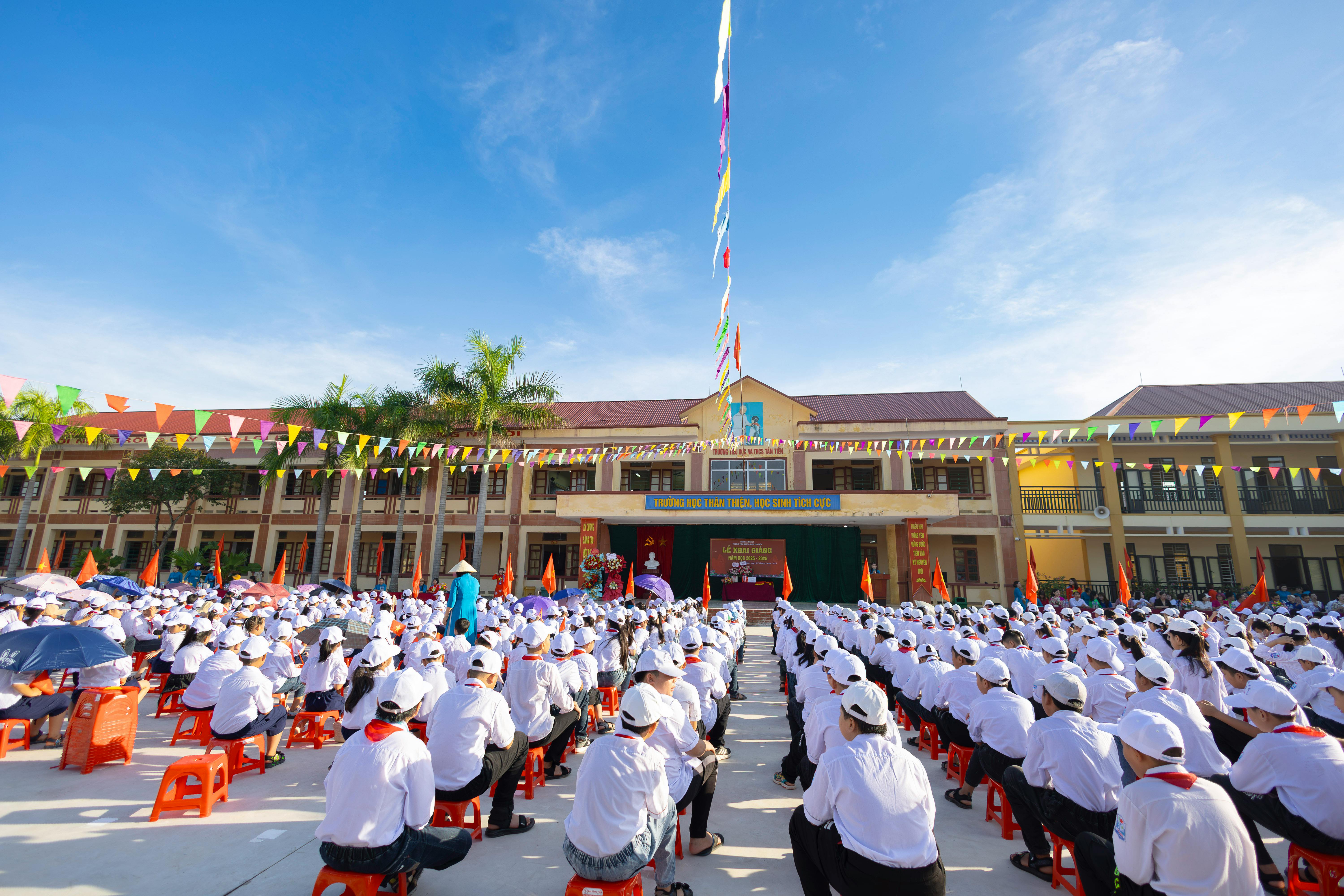 School Jate Hue Kids Photos, Download The BEST Free School Jate Hue ...