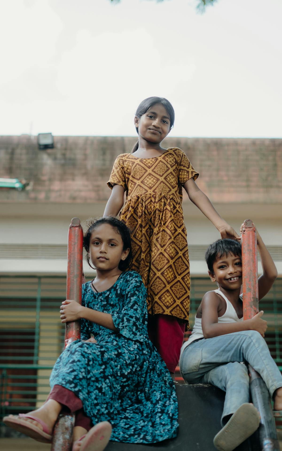 400.000+ Foto Anak-anak Bermain Di Sekolah Terbaik · Unduh Gratis 100% ...