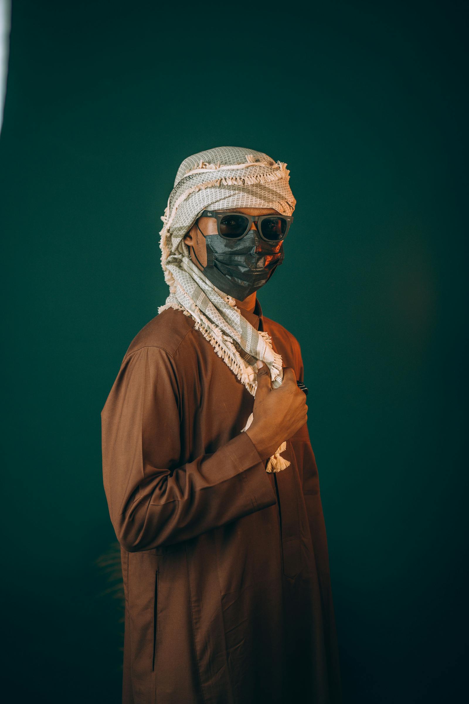 Random Guy Photos, Download The BEST Free Random Guy Stock Photos & HD ...