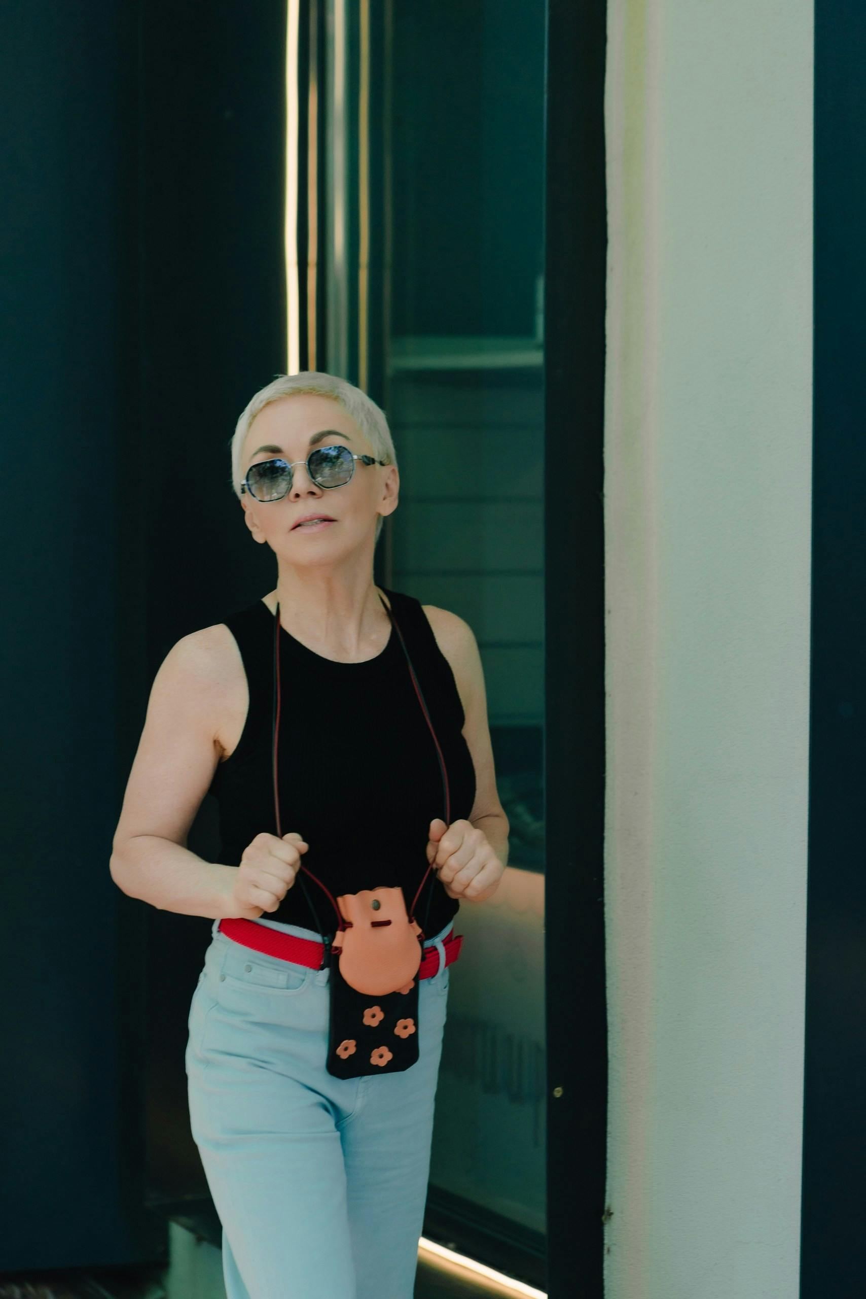 20 000+ Aloha+older+mature banque d’images et photos libres de droit ...