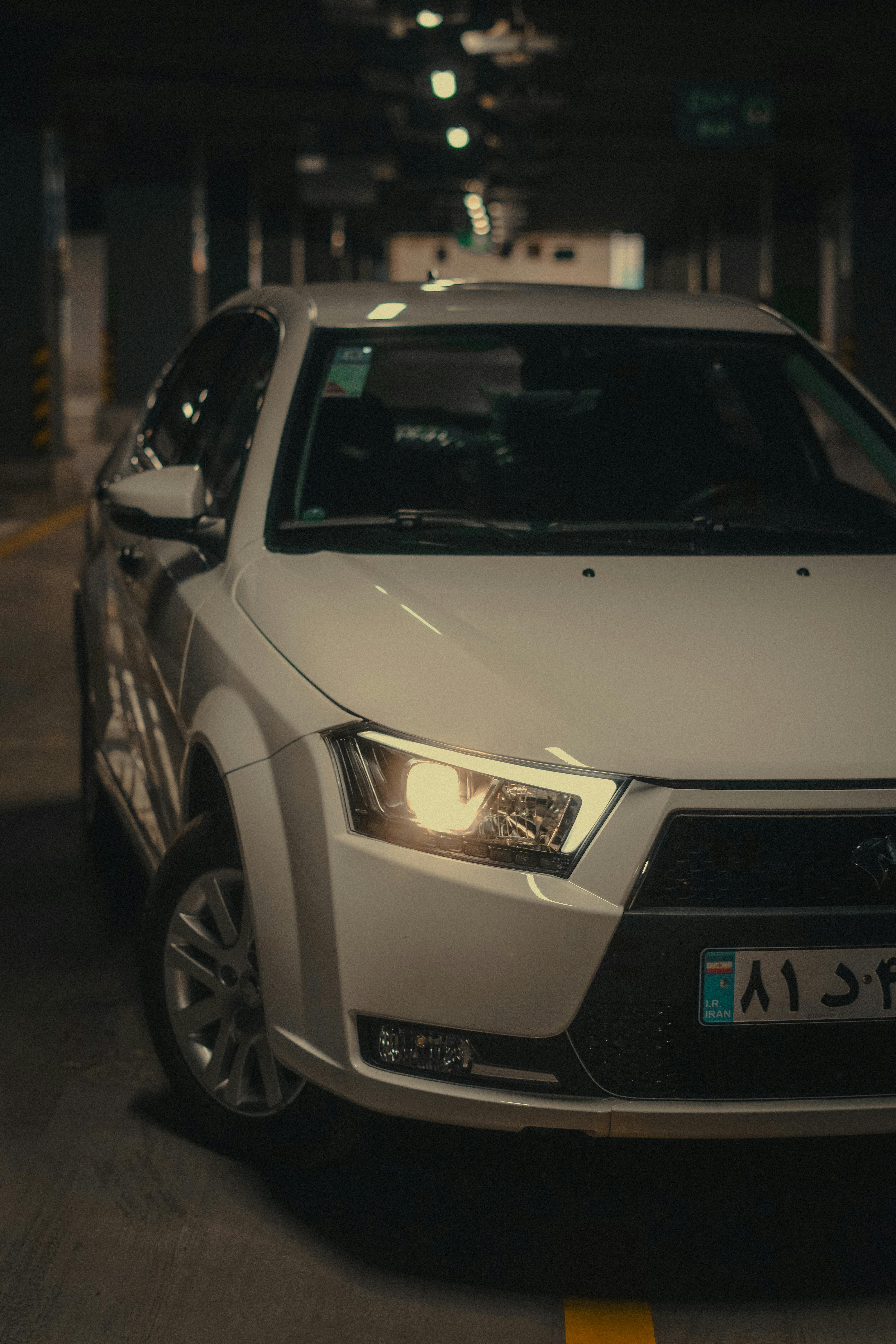 800 000+ Femmes+nues+et+habillées+en+photos banque d’images et photos libres de droit ...