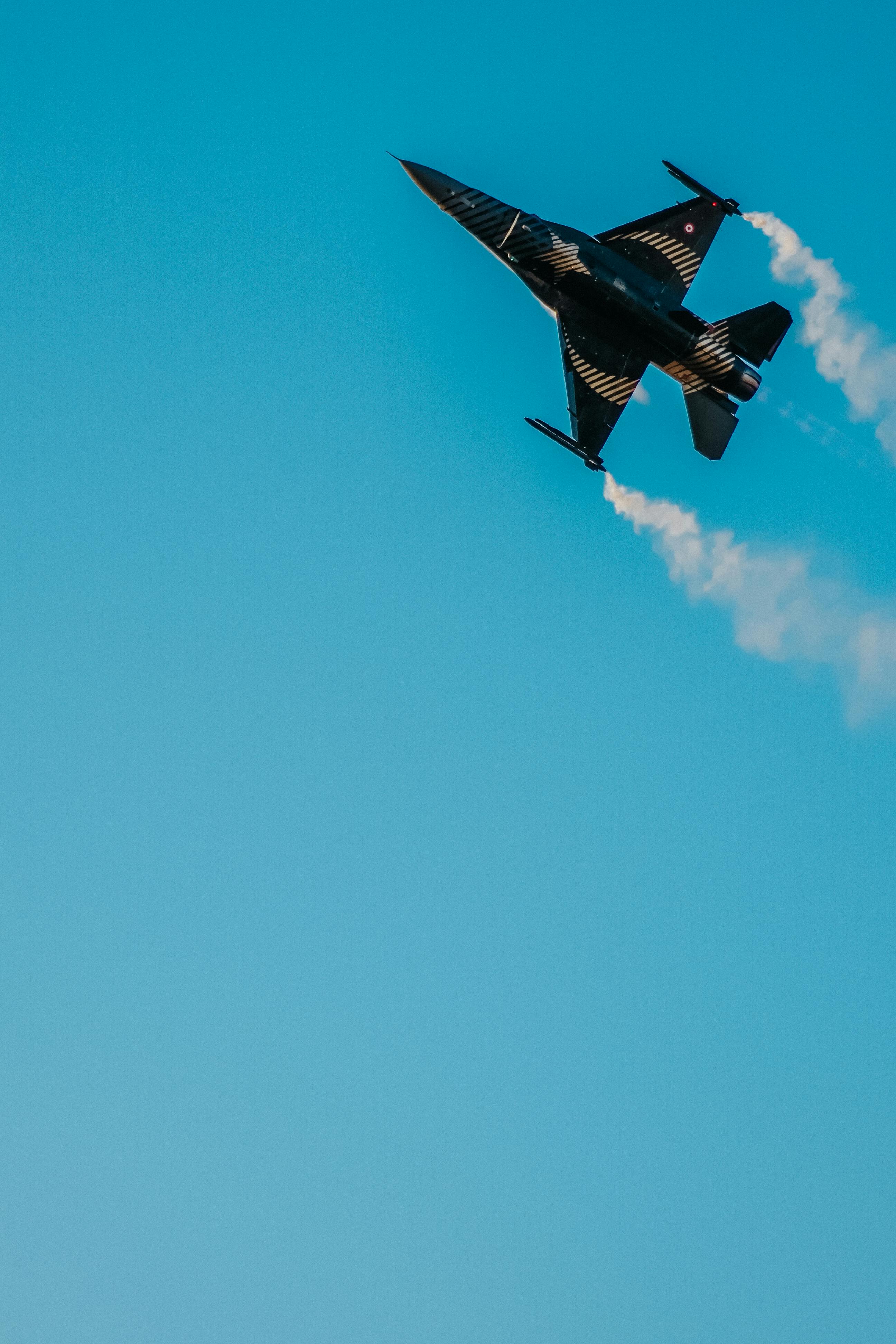 High Speed Photos, Download The BEST Free High Speed Stock Photos & HD ...