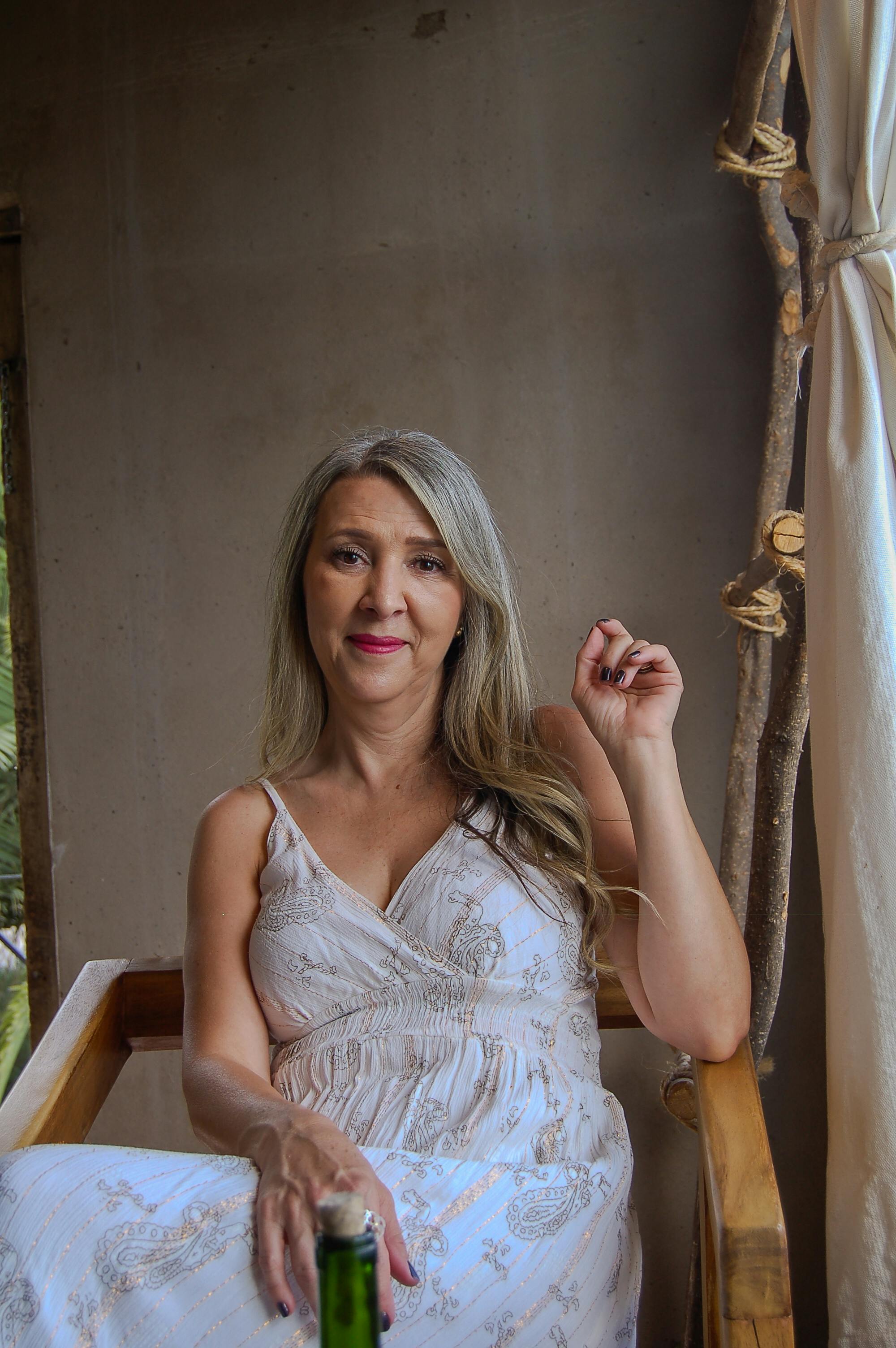 20 000+ Aloha+older+mature banque d’images et photos libres de droit ...