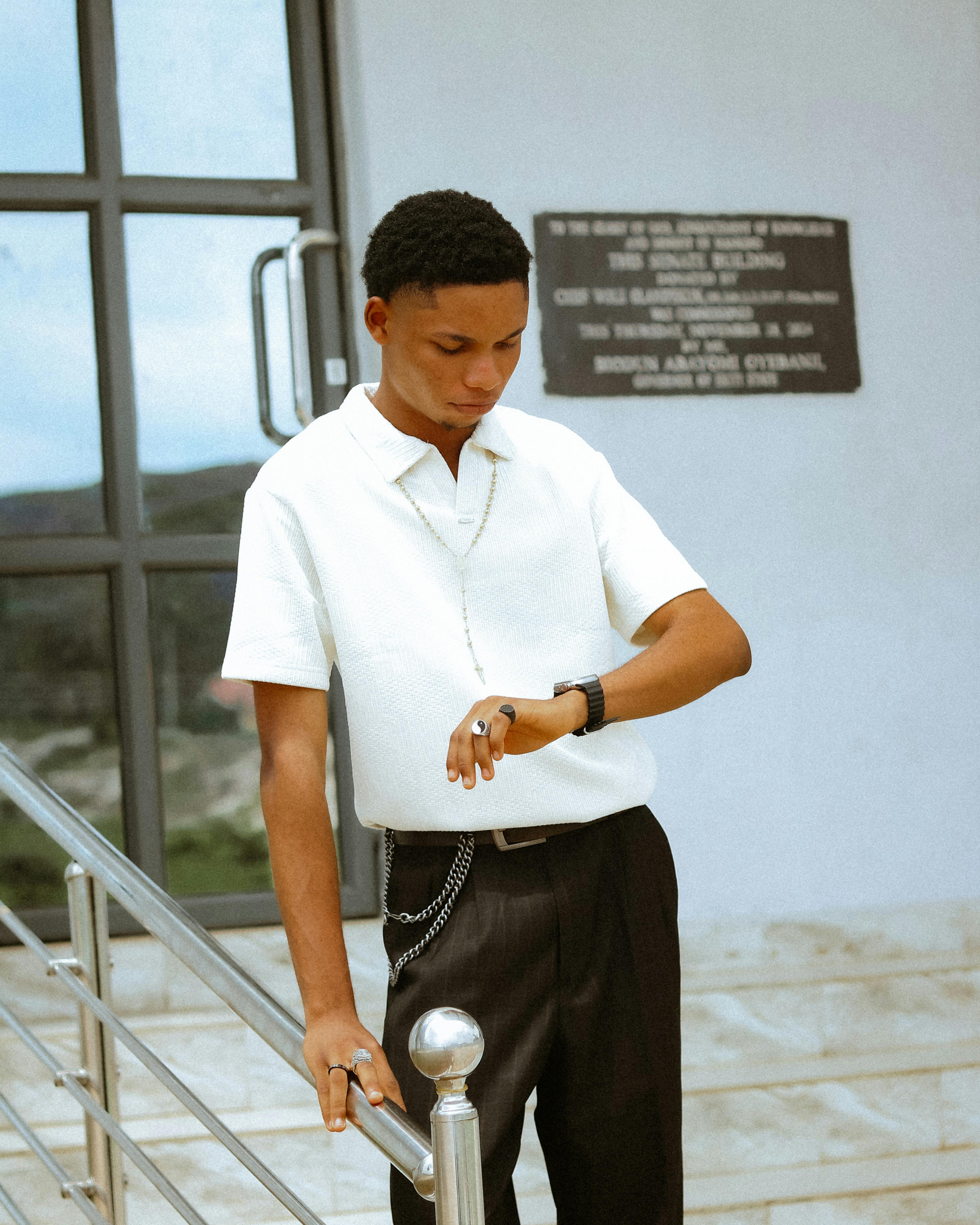 Shaking+Butt+With+No+Pants+Underwear Photos, Download The BEST Free ...