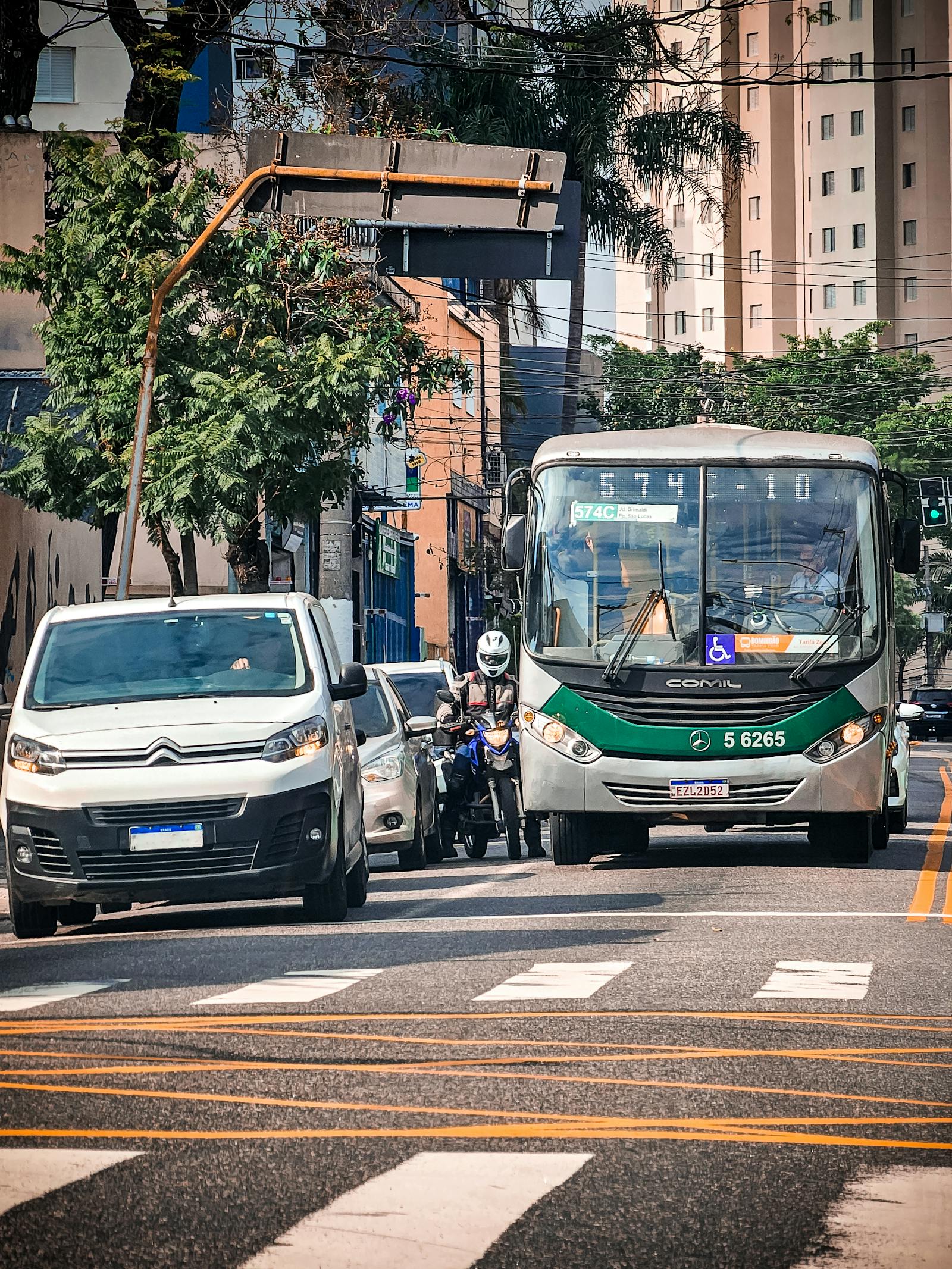 Dam Rajina Bus Photos, Download The BEST Free Dam Rajina Bus Stock ...