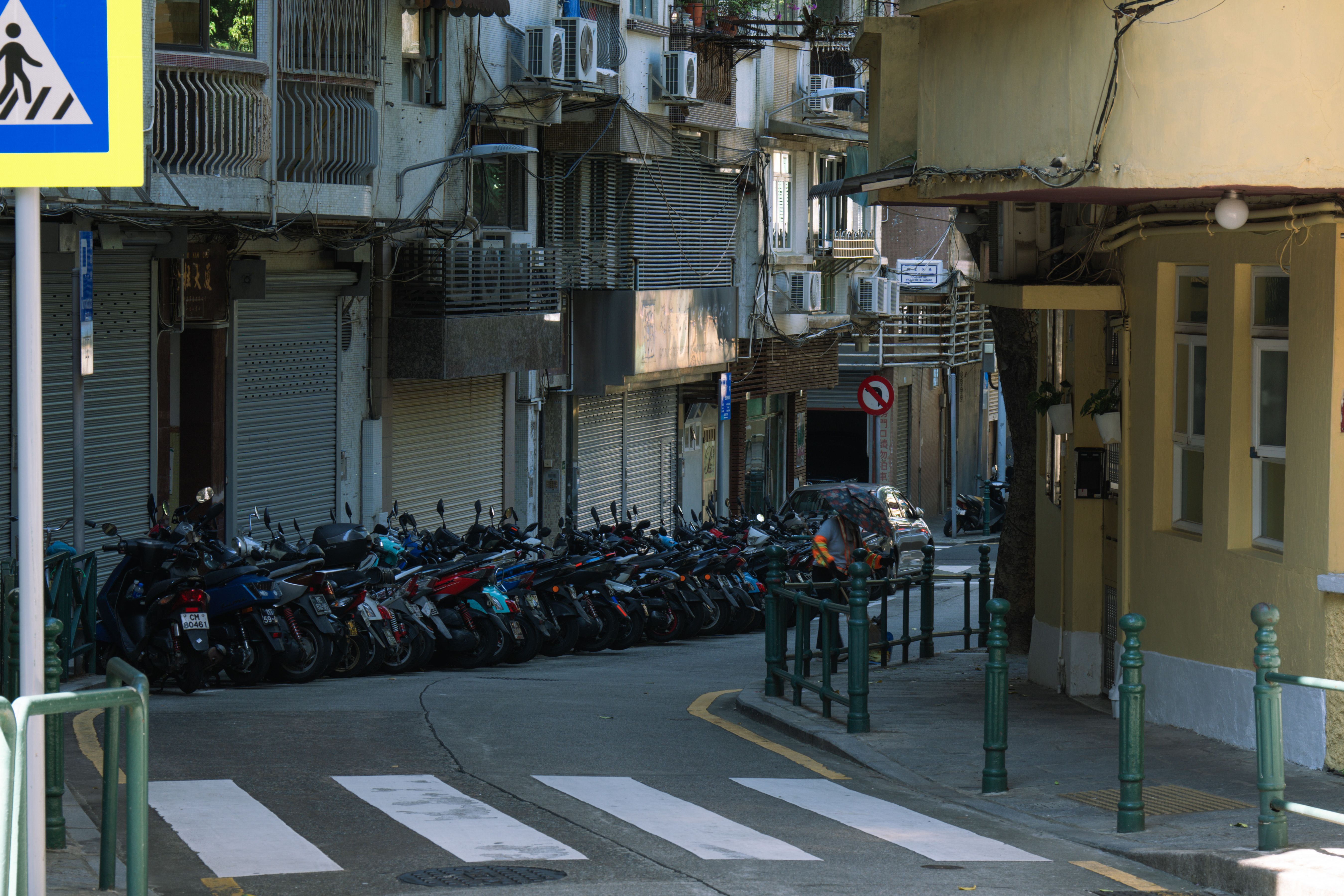 Parking Area Photos, Download The BEST Free Parking Area Stock Photos ...
