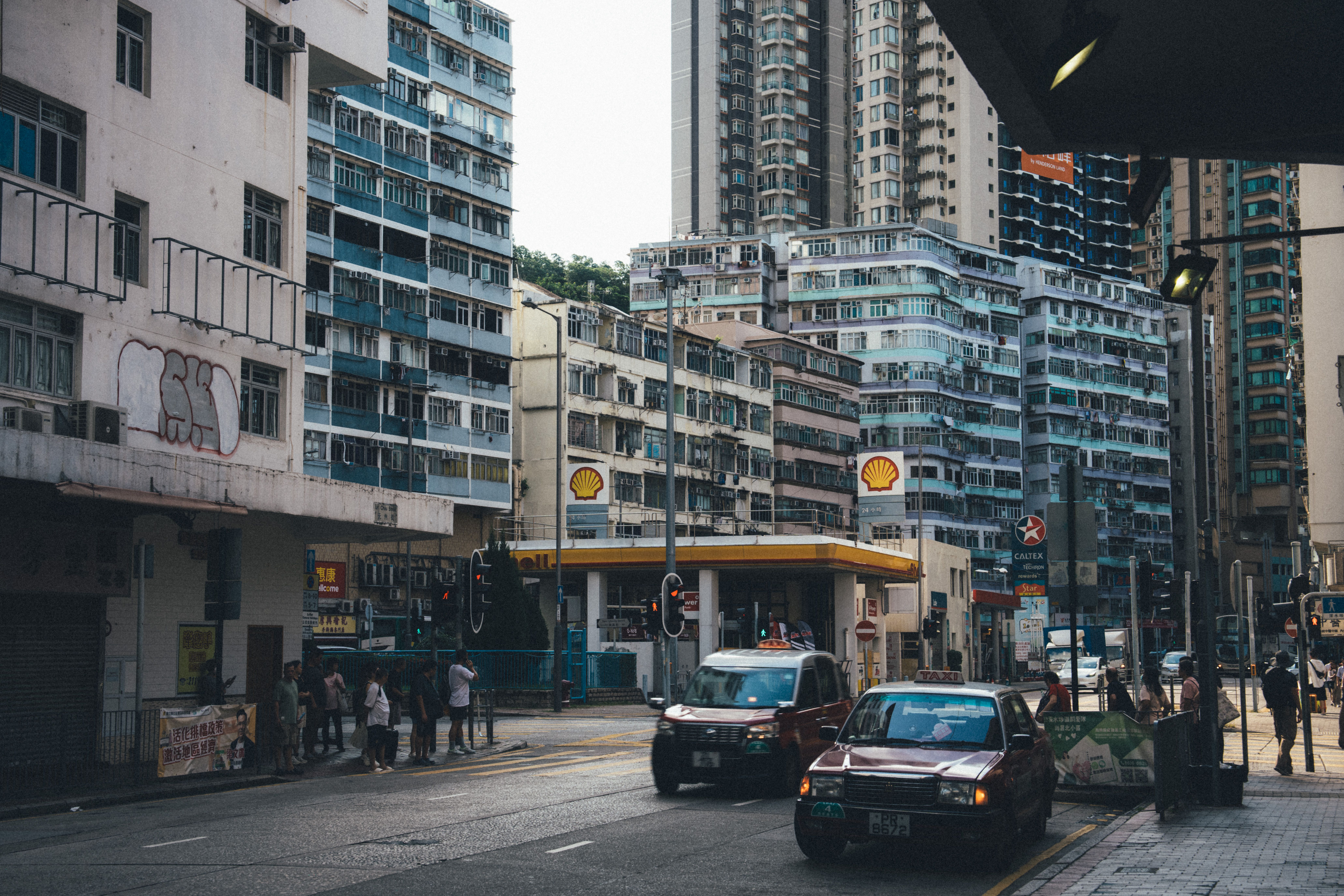 Busy Road Photos, Download The BEST Free Busy Road Stock Photos & HD Images