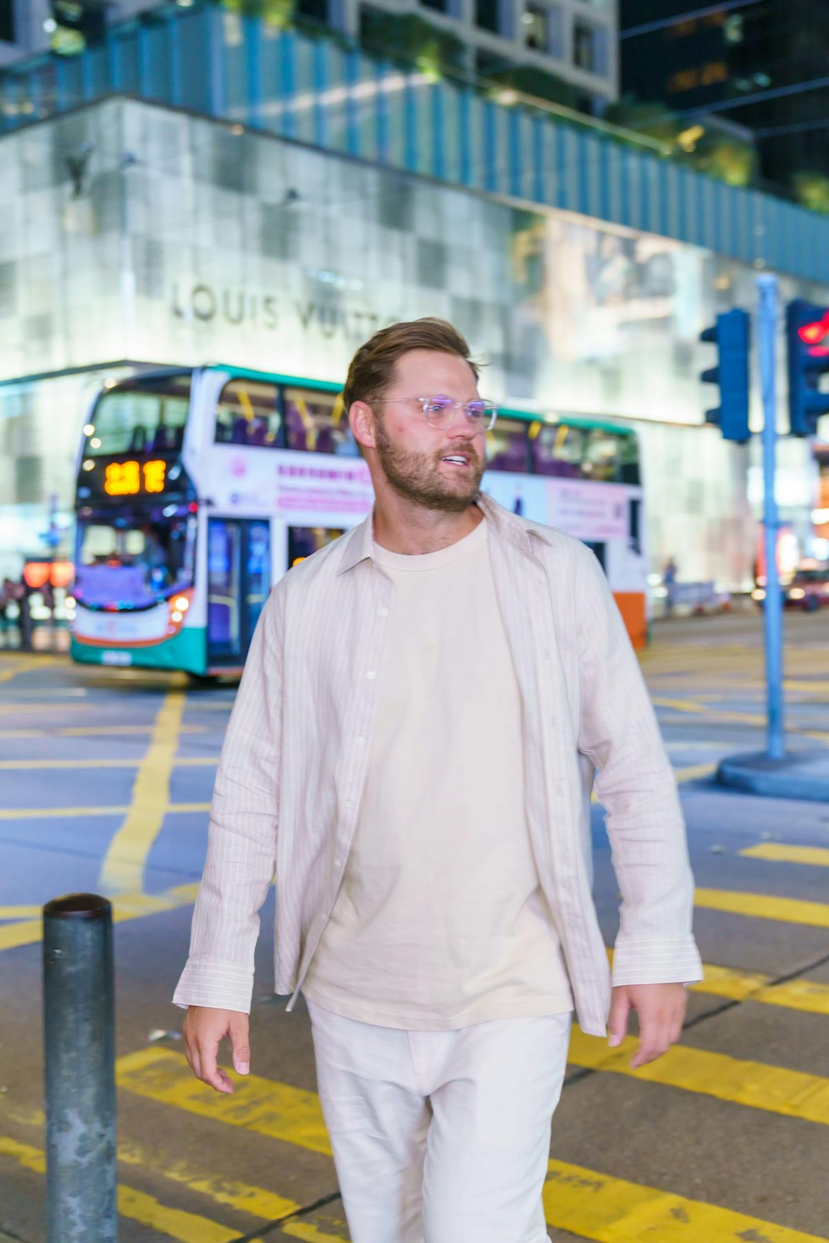 Dam Rajina Bus Photos, Download The BEST Free Dam Rajina Bus Stock ...