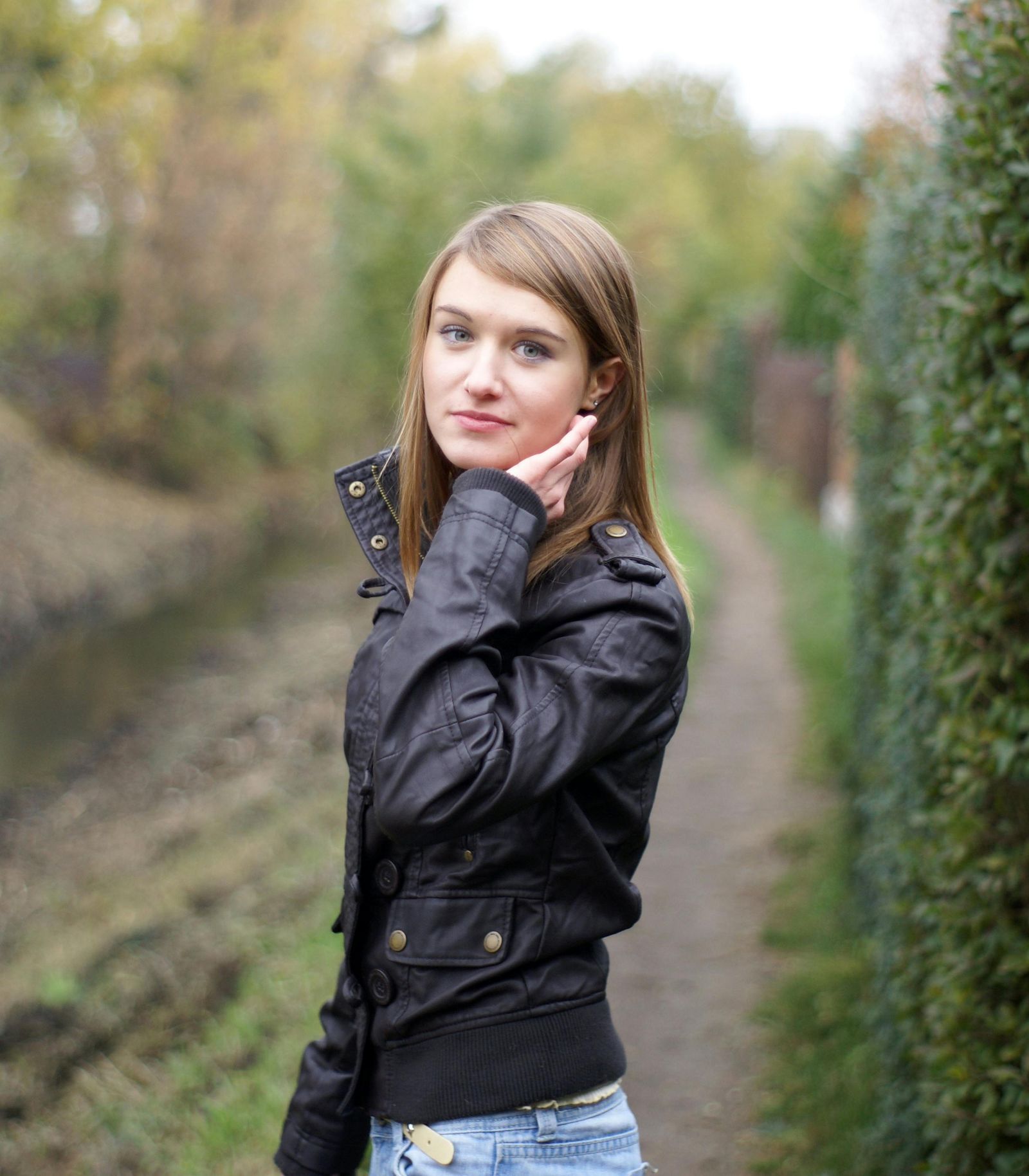 Candid Women Photos, Download The BEST Free Candid Women Stock Photos ...