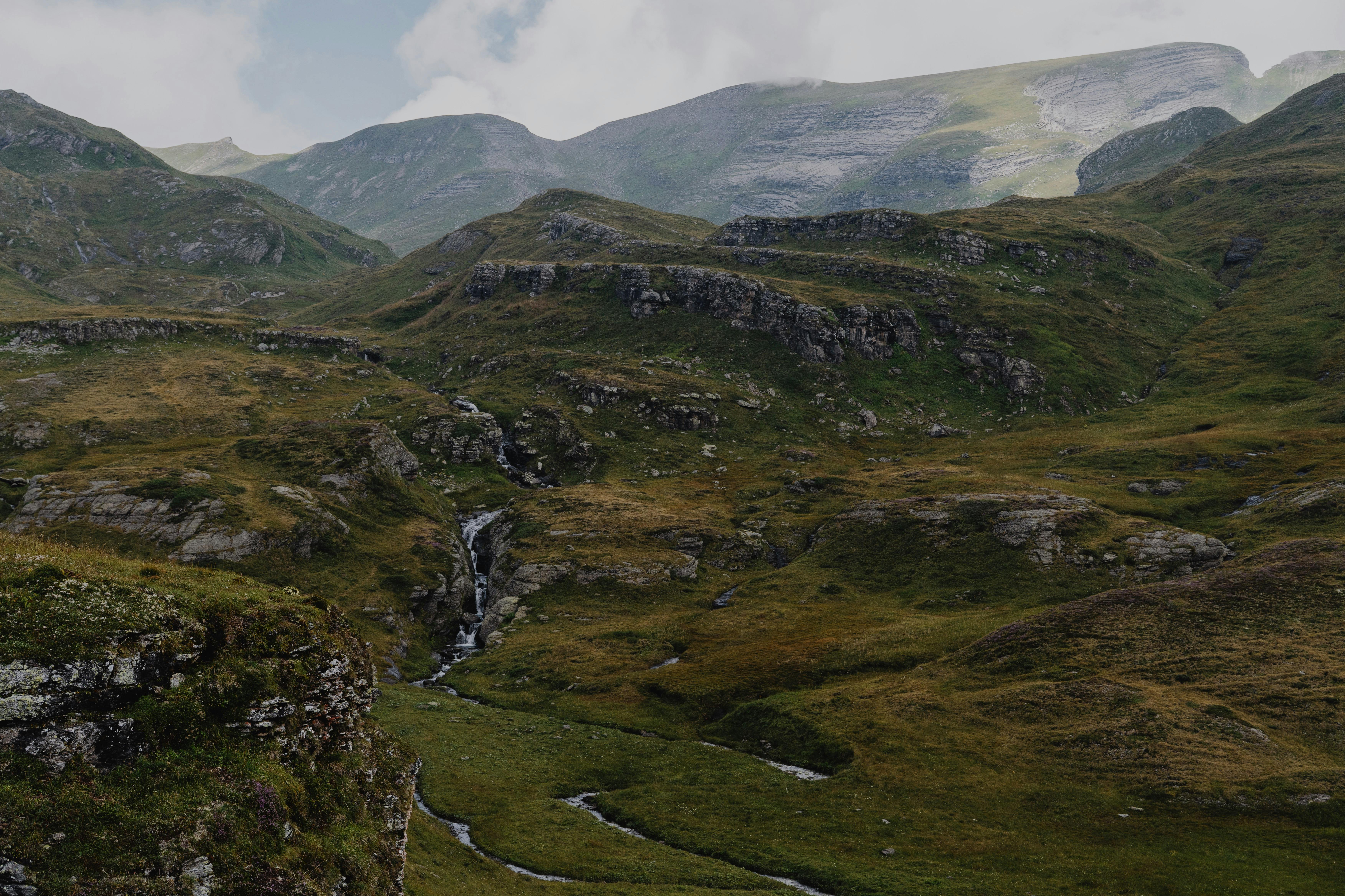 Land Chut Photos, Download The BEST Free Land Chut Stock Photos & HD Images