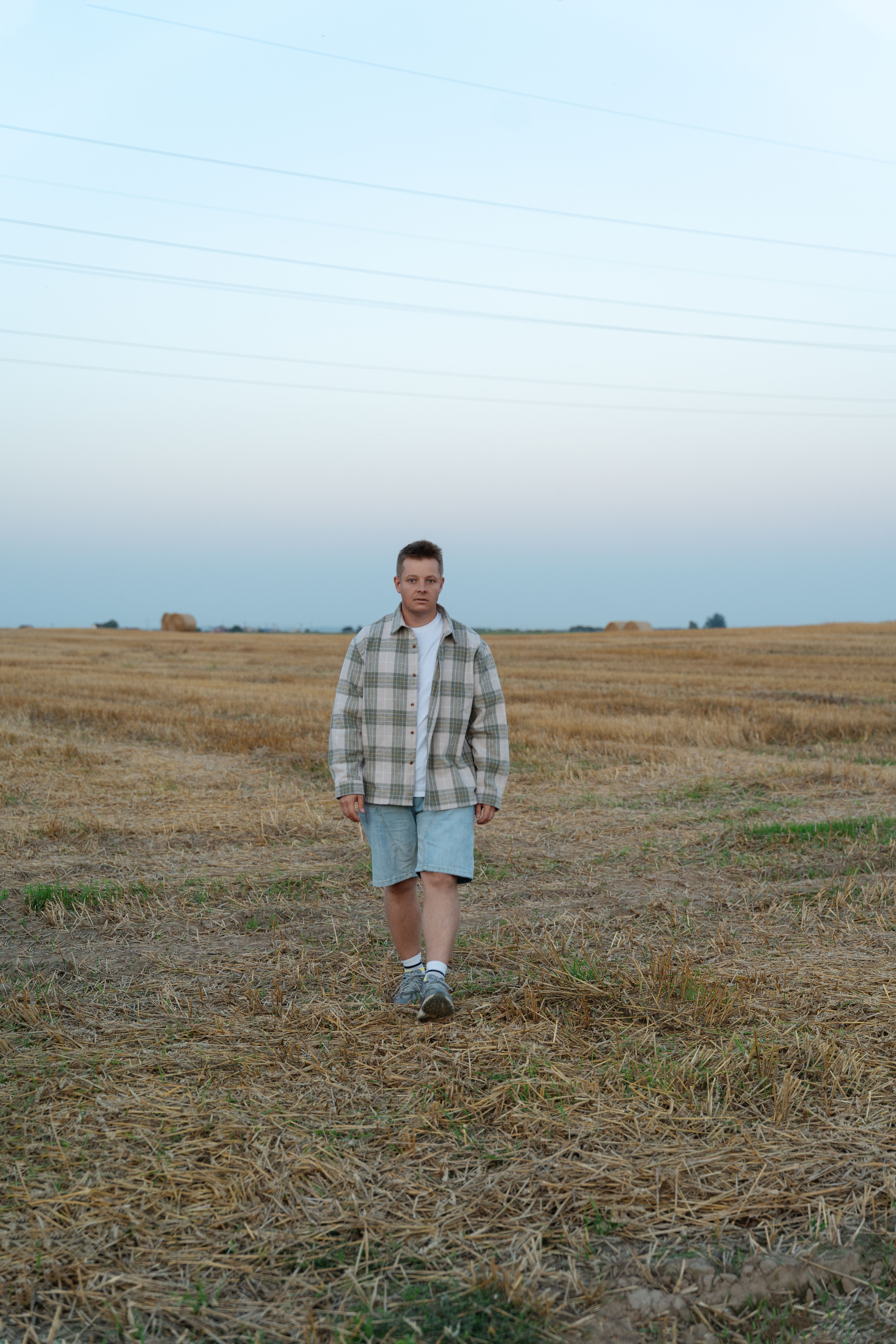 Man Walking Relaxing Photos, Download The BEST Free Man Walking ...