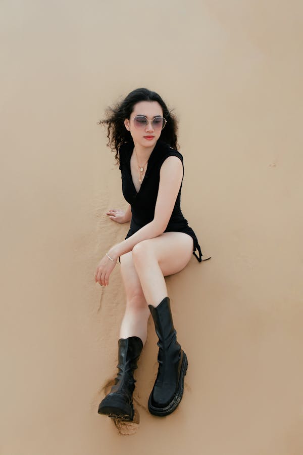 900 000+ Femmes+nues+micro-string+plage banque d’images et photos libres de droit ...