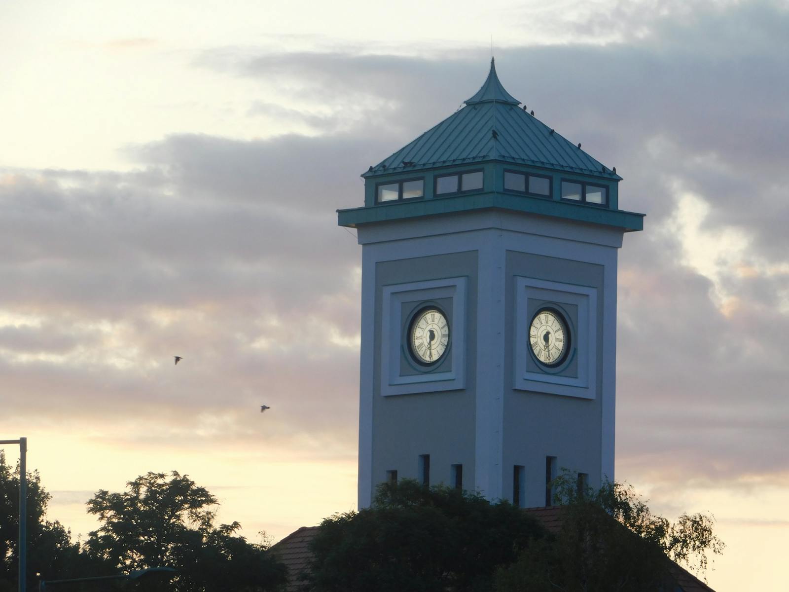 Clock Tower Photos, Download The BEST Free Clock Tower Stock Photos ...