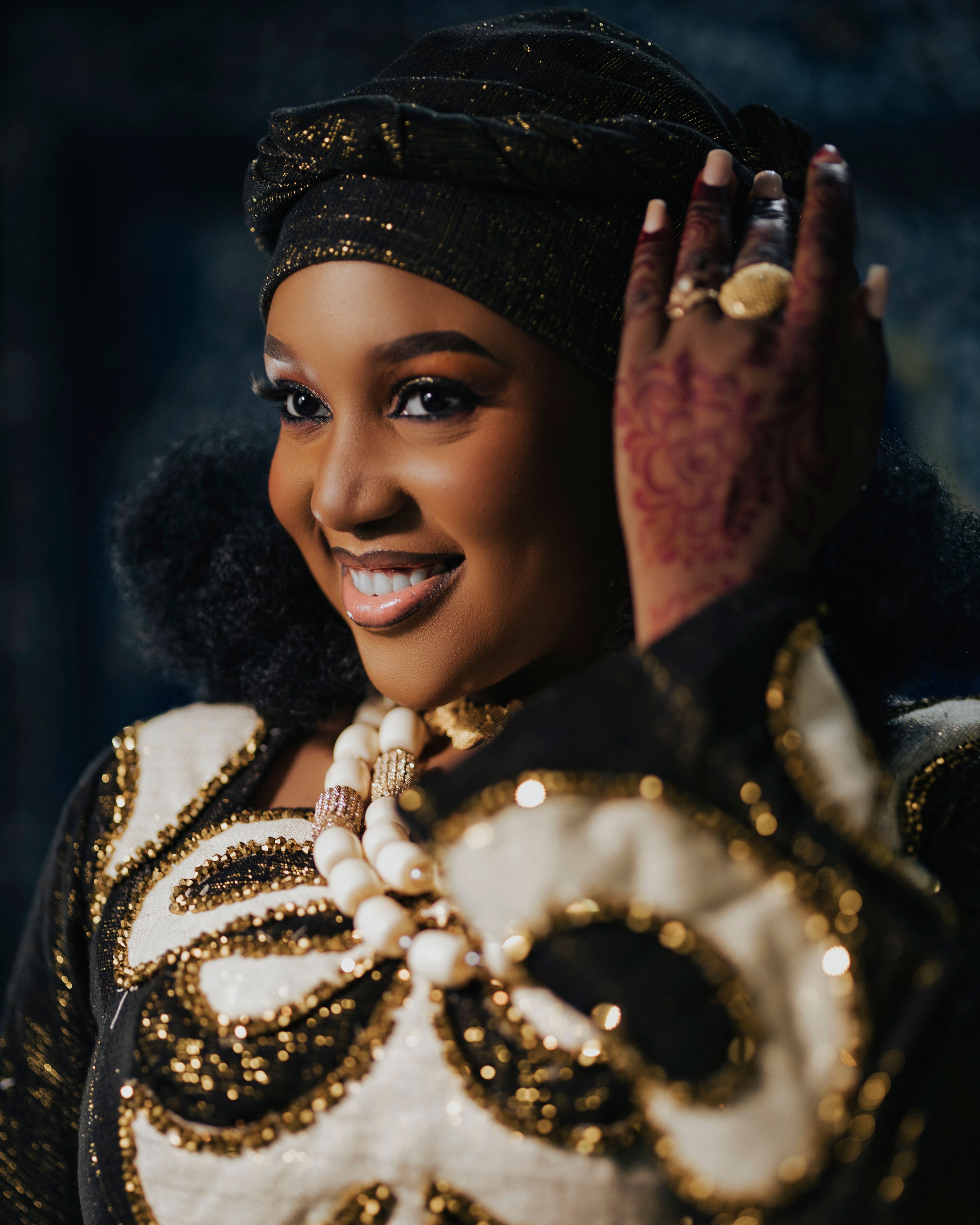 Elegant African Bride with Traditional Attire · Free Stock Photo