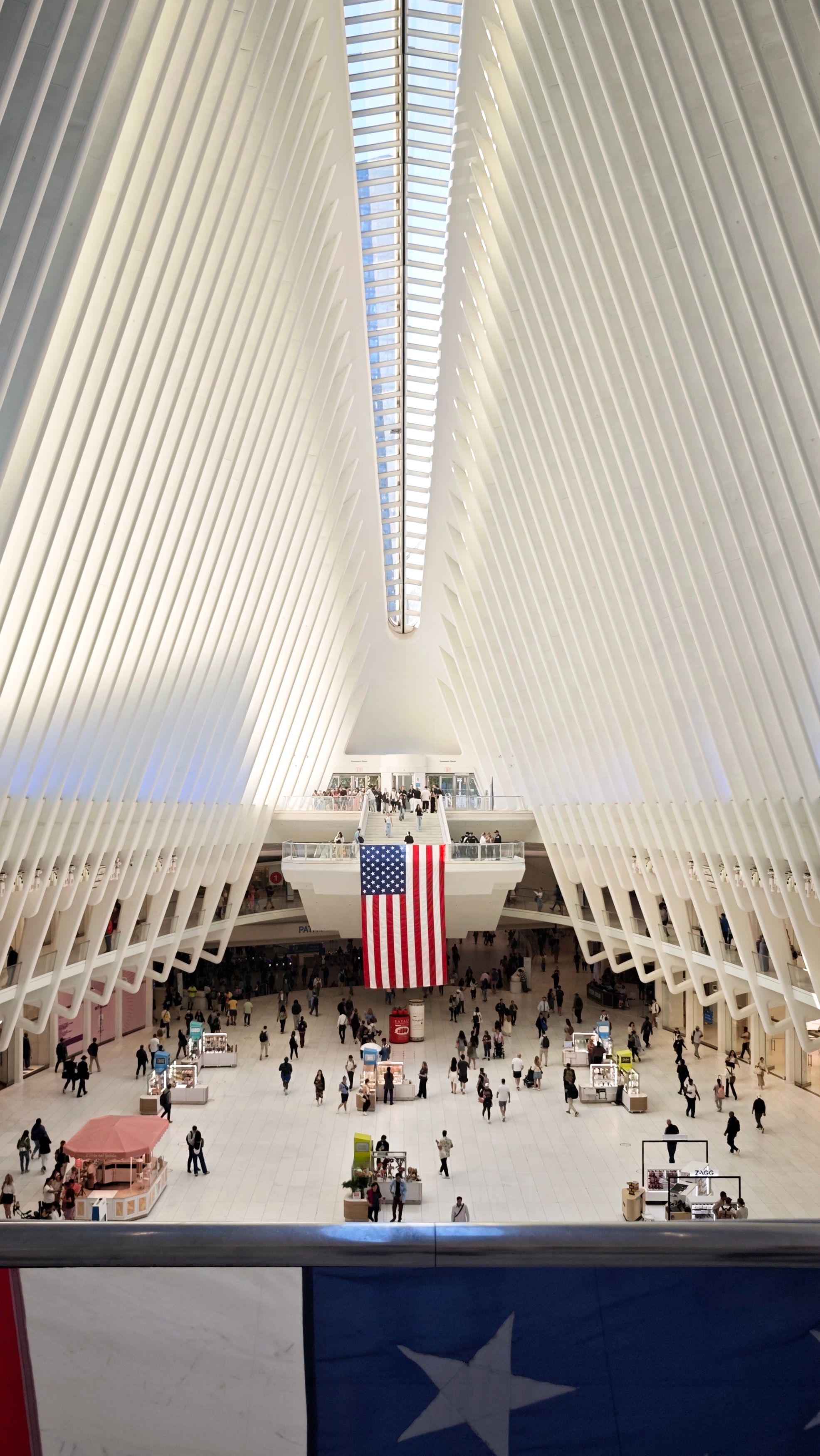 Iconic Interior of The Oculus in New York City · Free Stock Photo