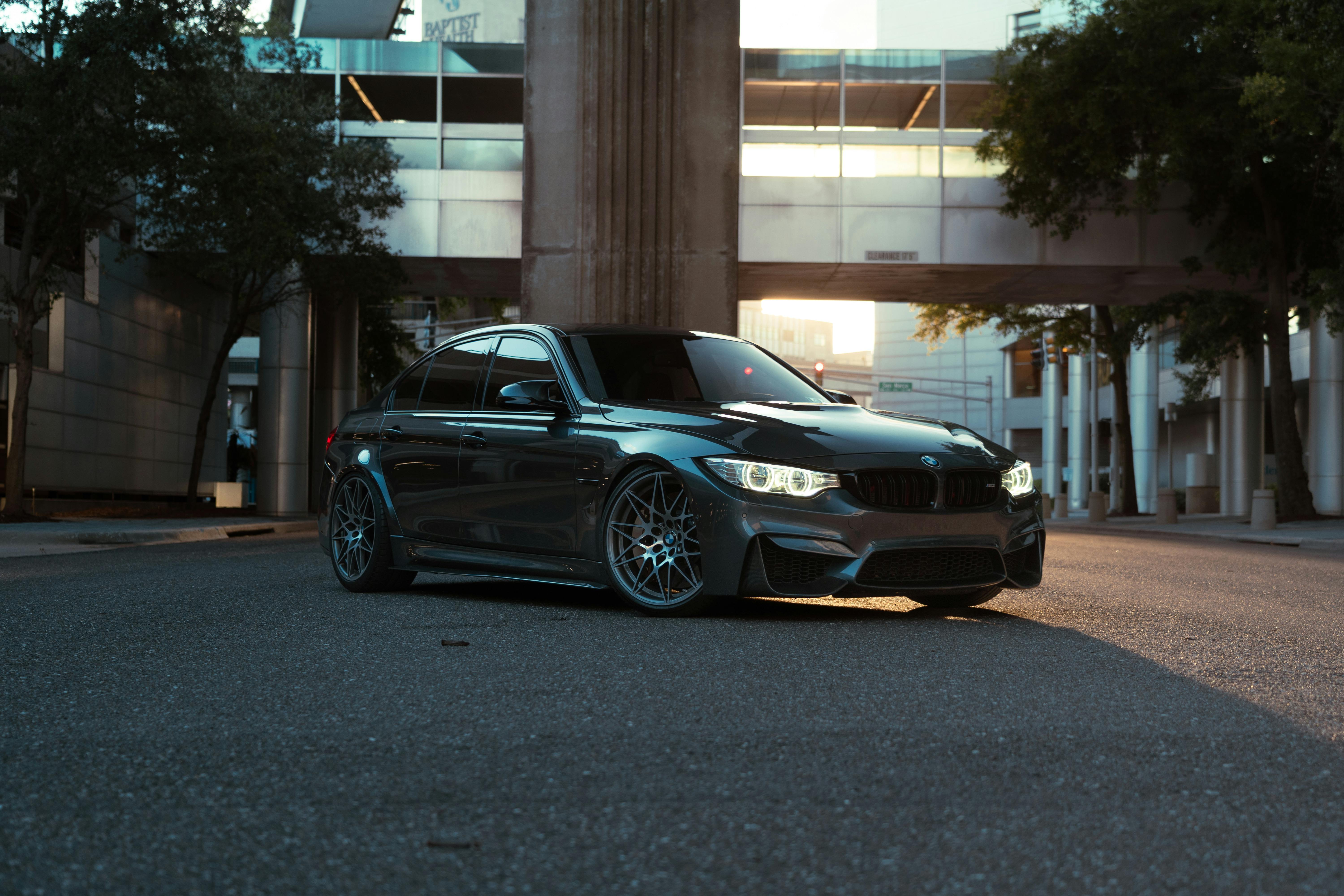 200.000+ Foto Mobil Sport Terbaik · Unduh Gratis 100% · Foto Stok Pexels