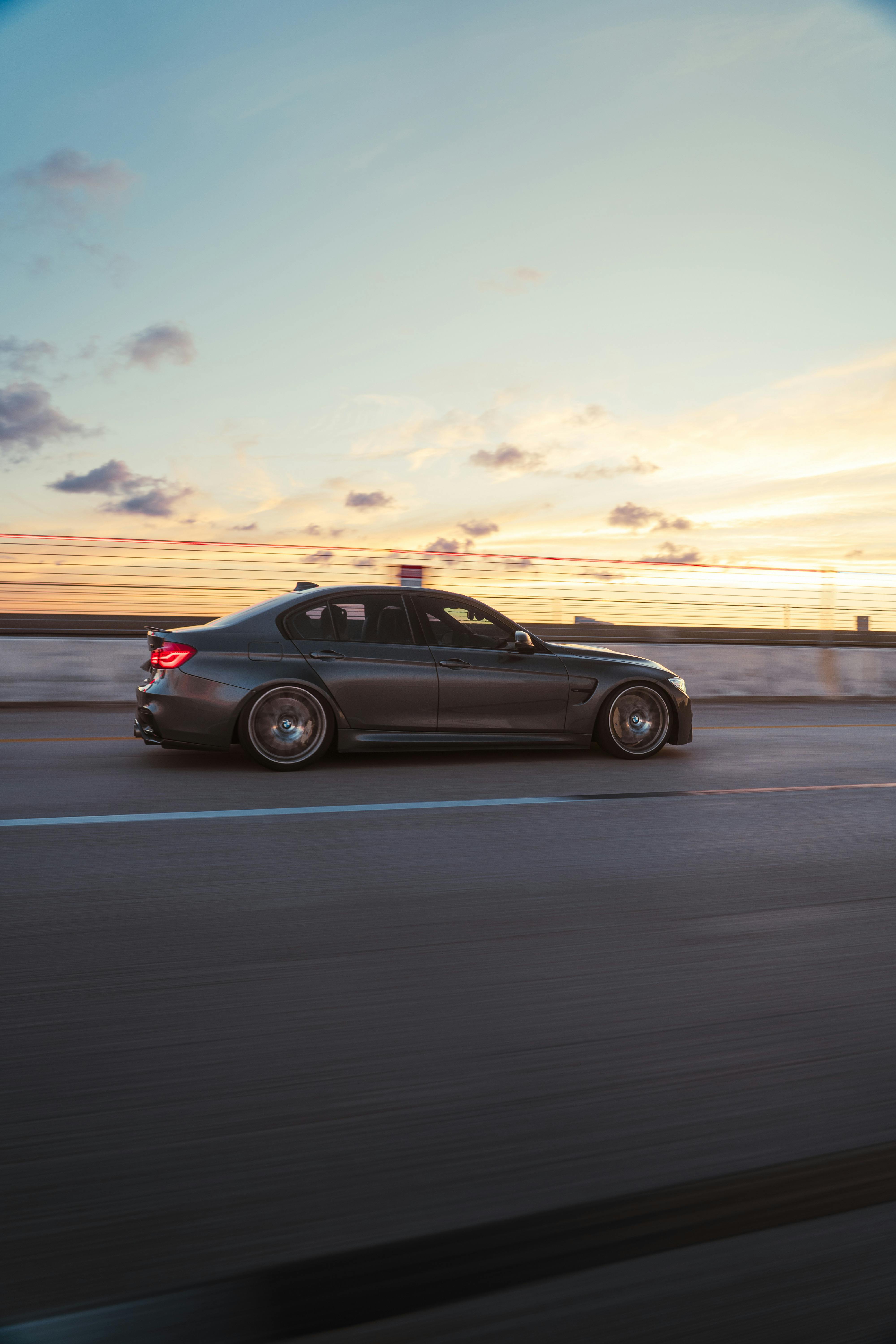 200.000+ Foto Mobil Sport Terbaik · Unduh Gratis 100% · Foto Stok Pexels