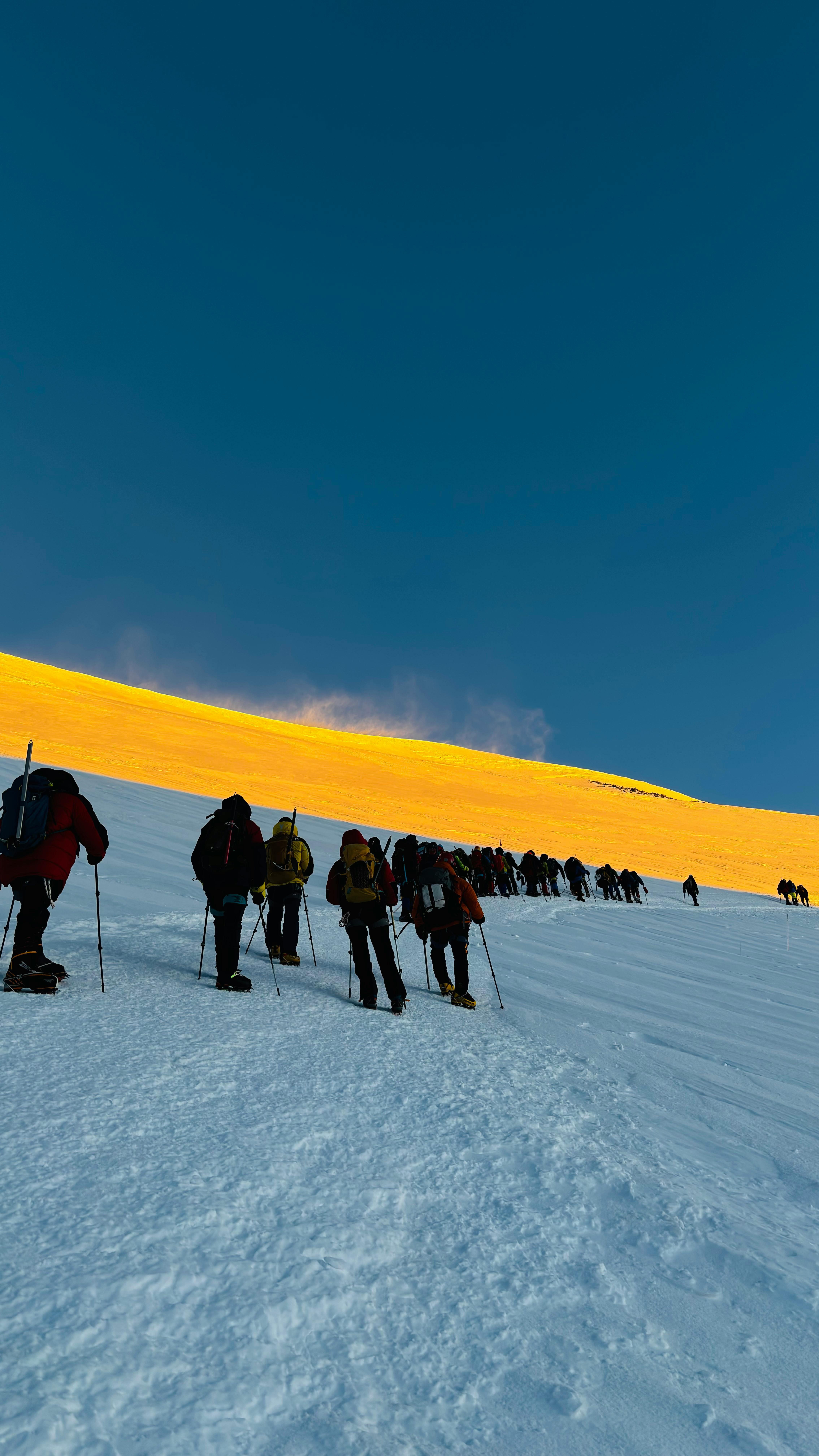 Group Hiking Photos, Download The BEST Free Group Hiking Stock Photos ...