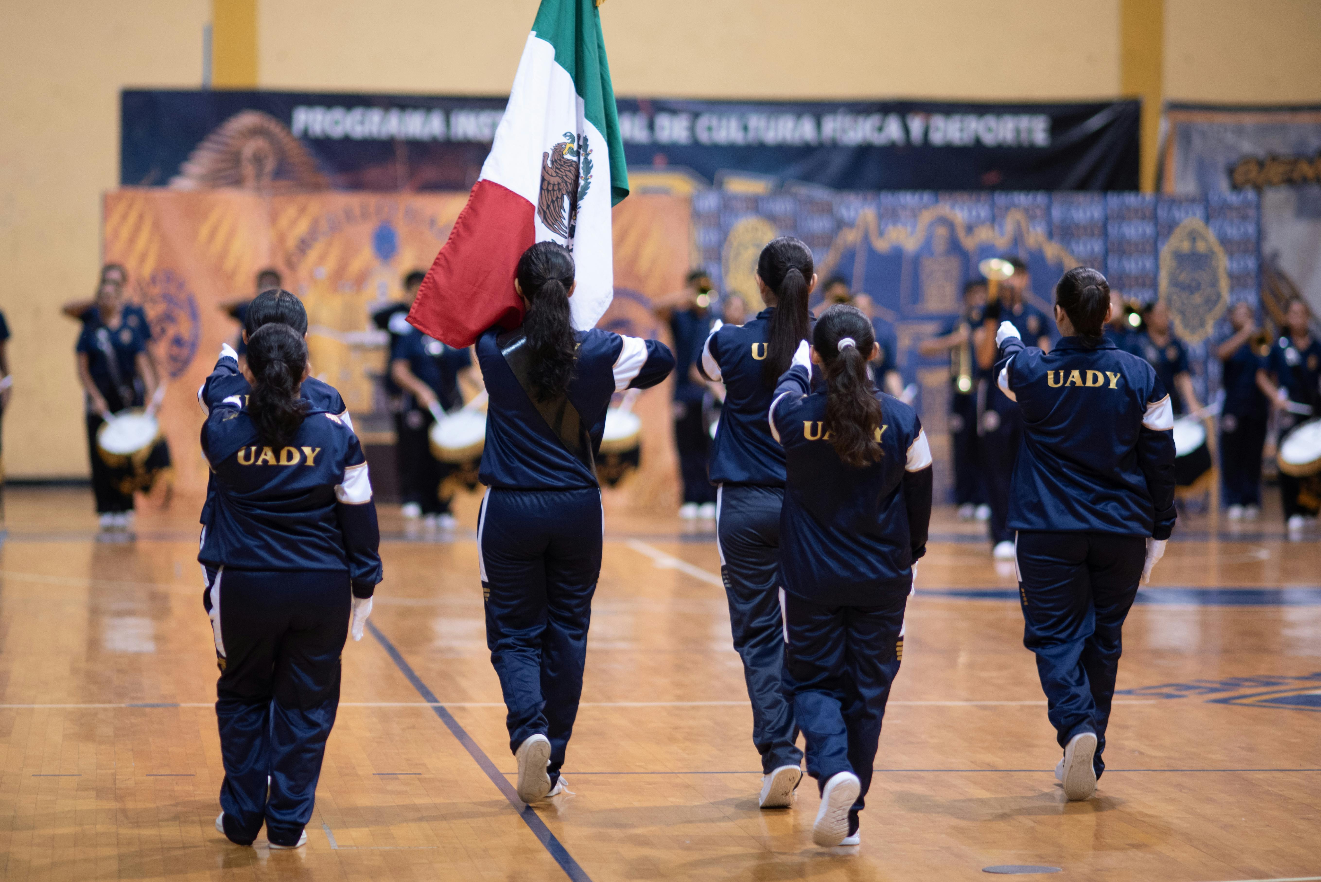 Sideline+Gym Photos, Download The BEST Free Sideline+Gym Stock Photos ...