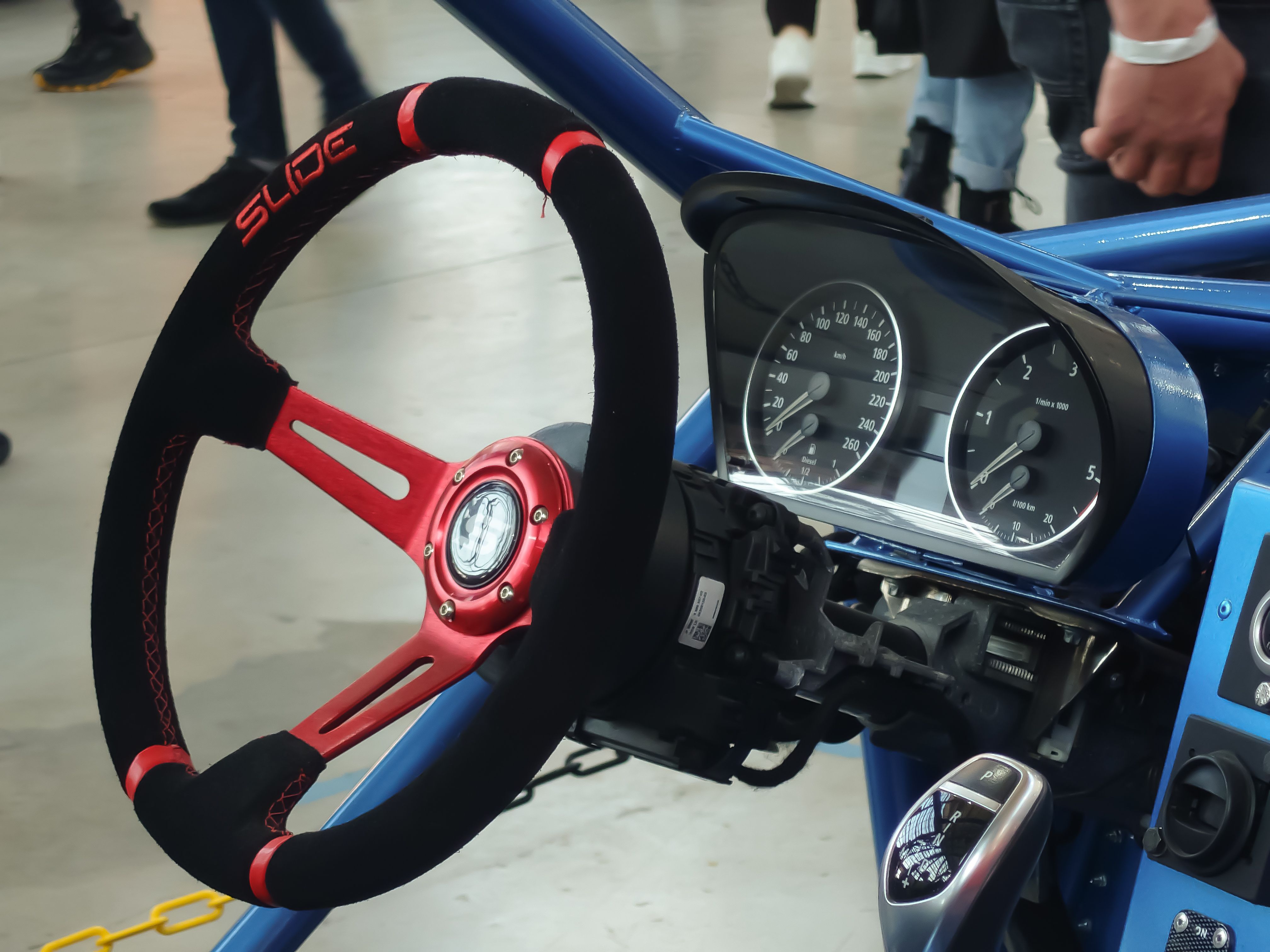 Custom Racing Steering Wheel Close-Up · Free Stock Photo