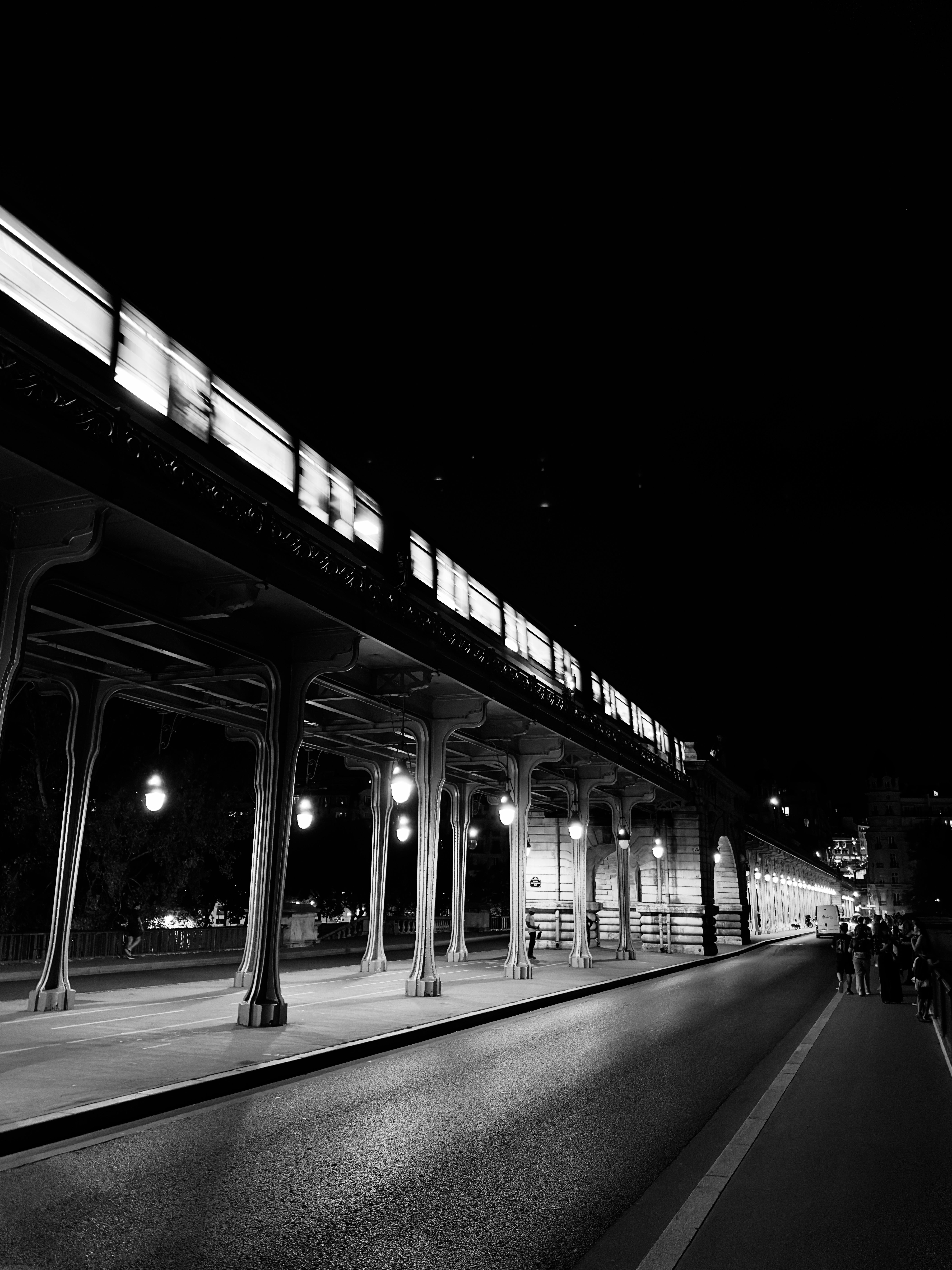 800 000+ Femme+nue+avec+de+gros+sein+et+de+grsse+fesse banque d’images ...