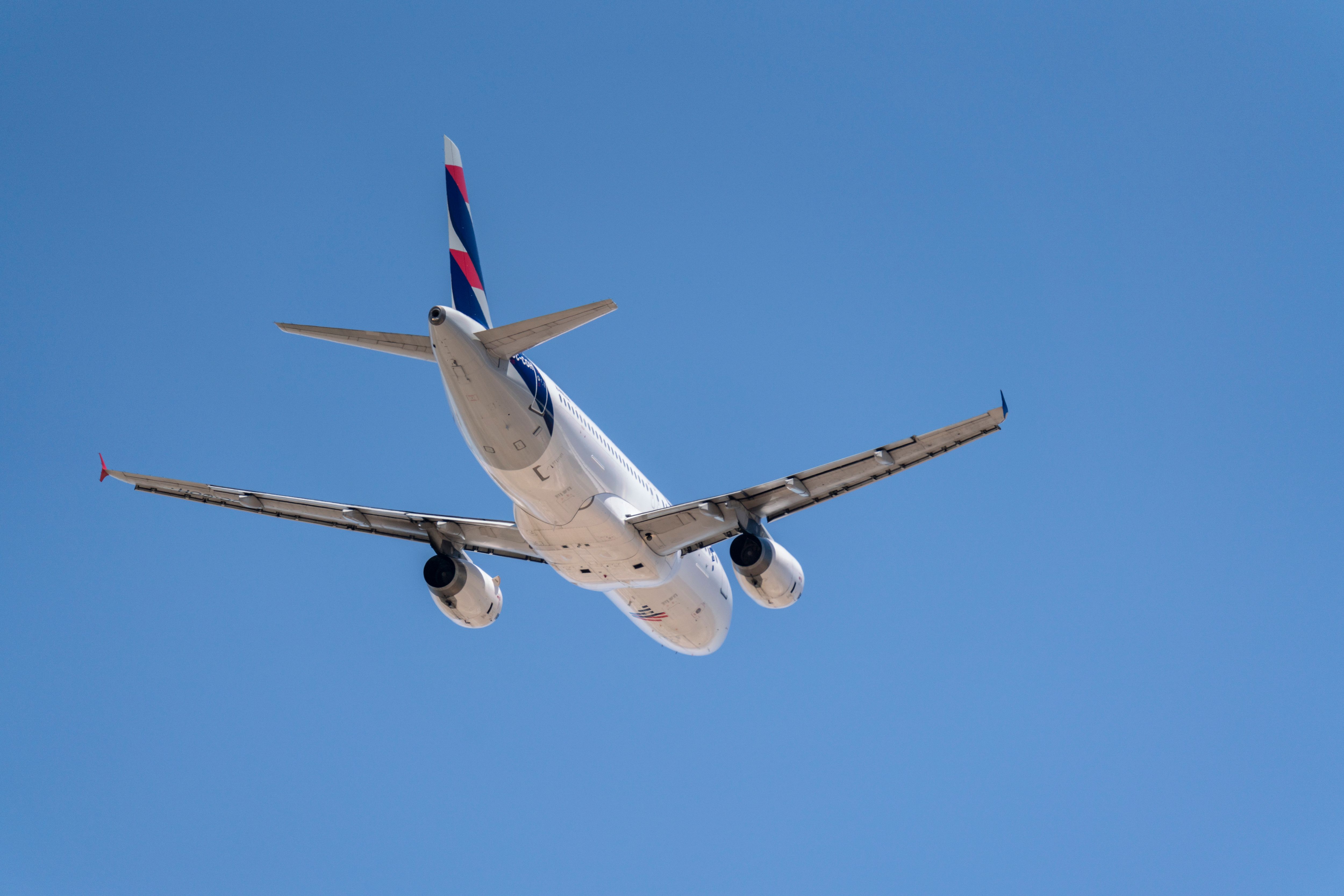 Aircraft Wing Photos, Download The BEST Free Aircraft Wing Stock Photos ...