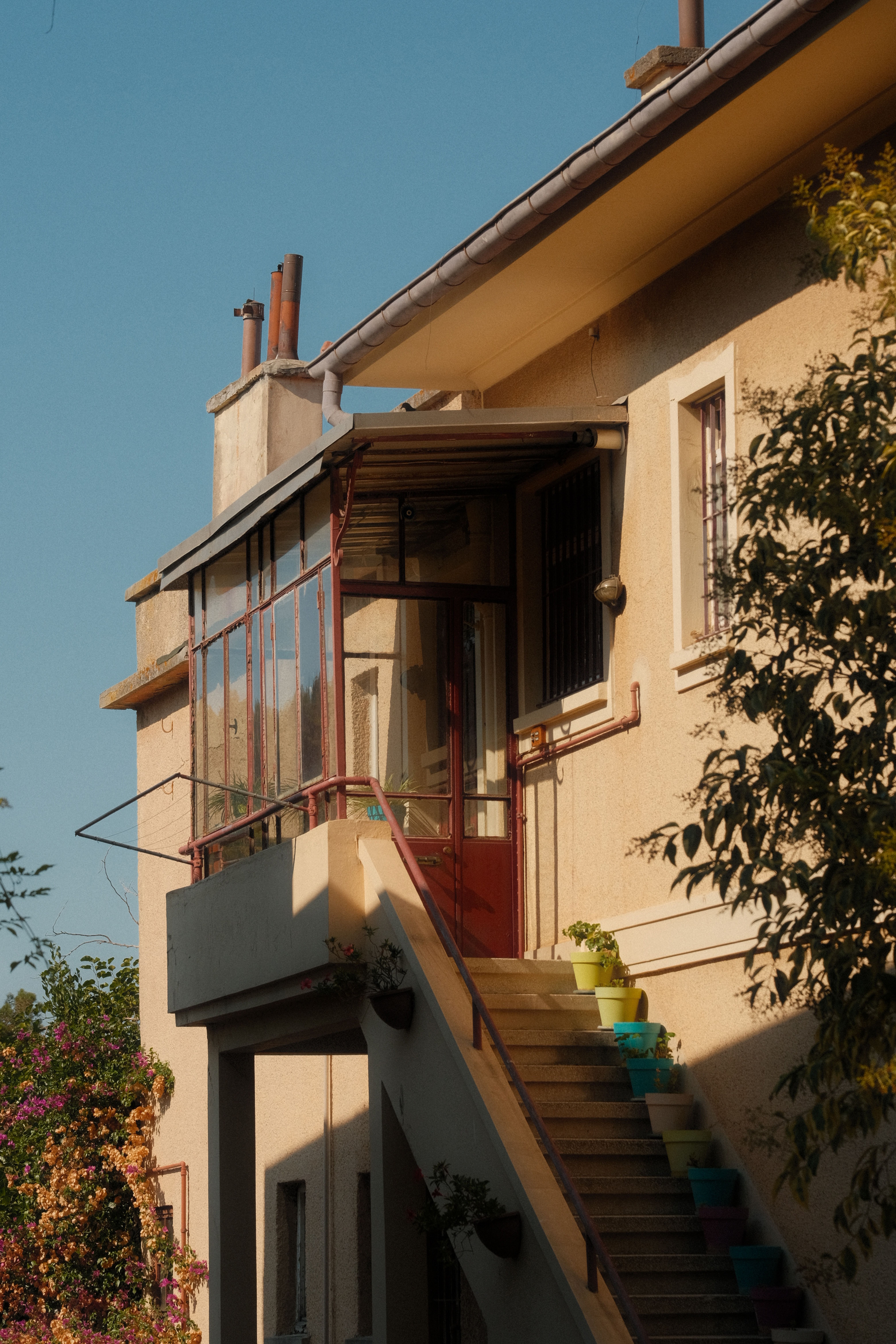 Charming Aesthetic Building in Heybeliada at Sunset · Free Stock Photo