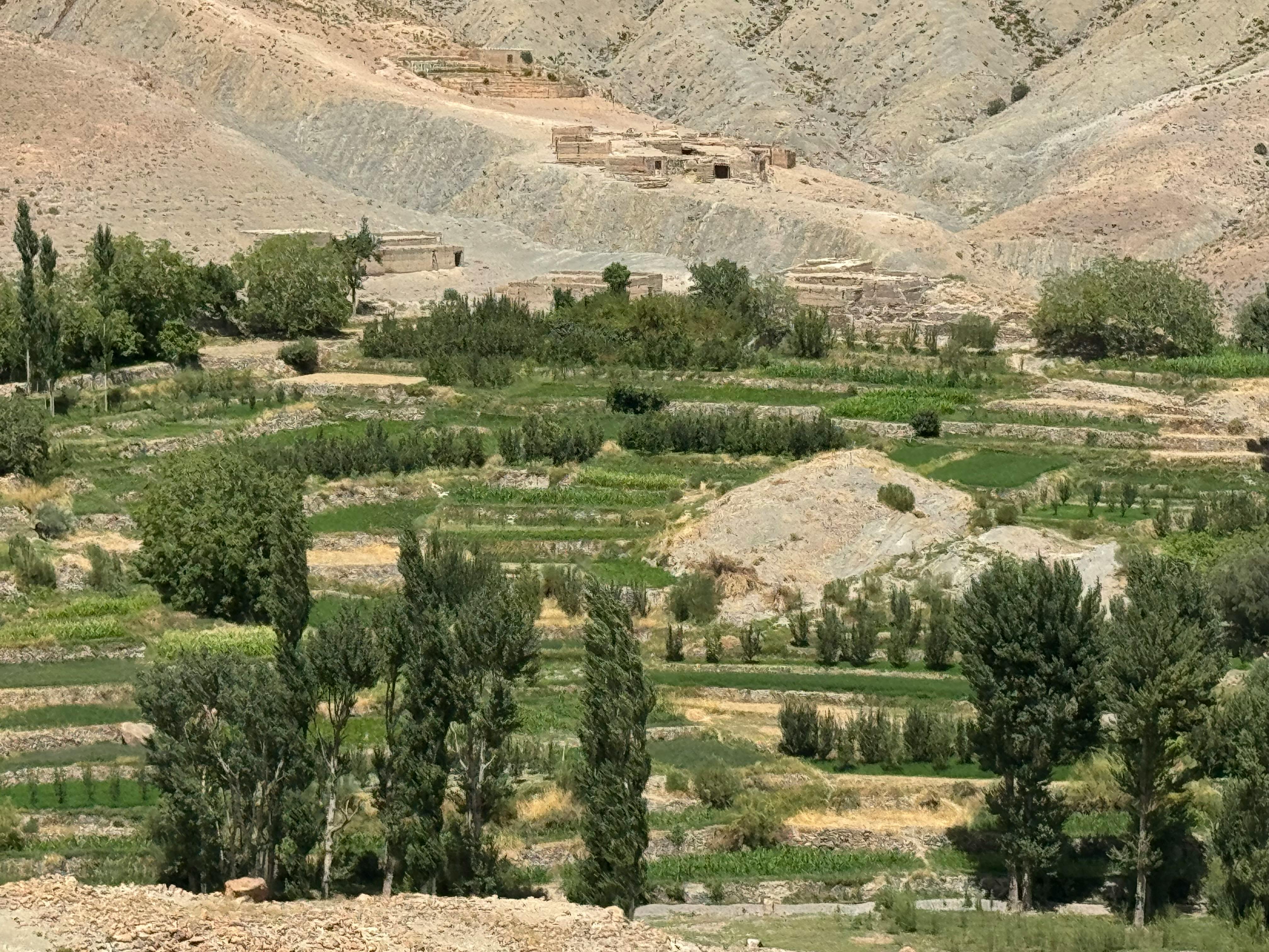 Chut+Land Photos, Download The BEST Free Chut+Land Stock Photos & HD Images