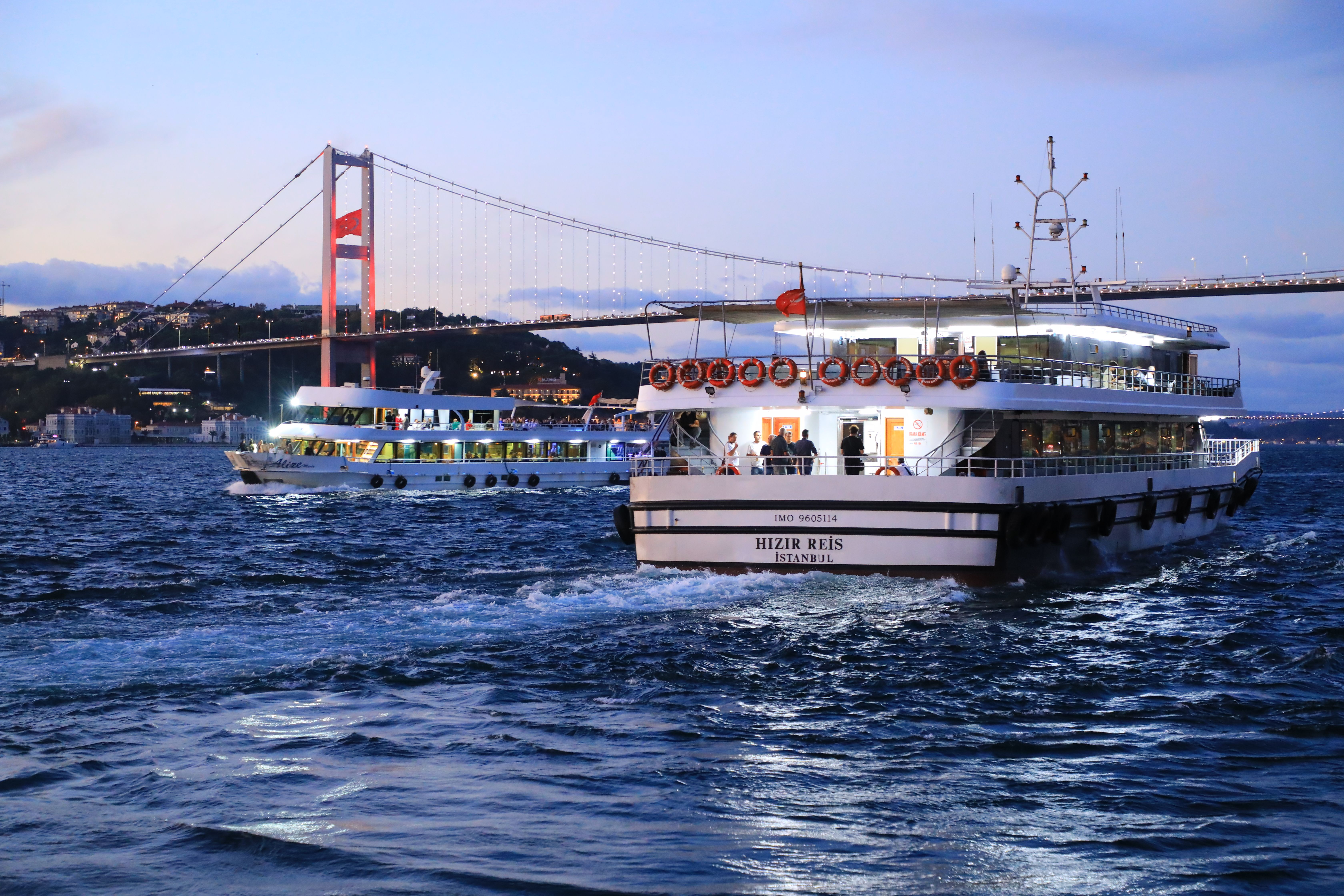 Scenic View of Ferries on Bosphorus, Istanbul at Dusk · Free Stock Photo