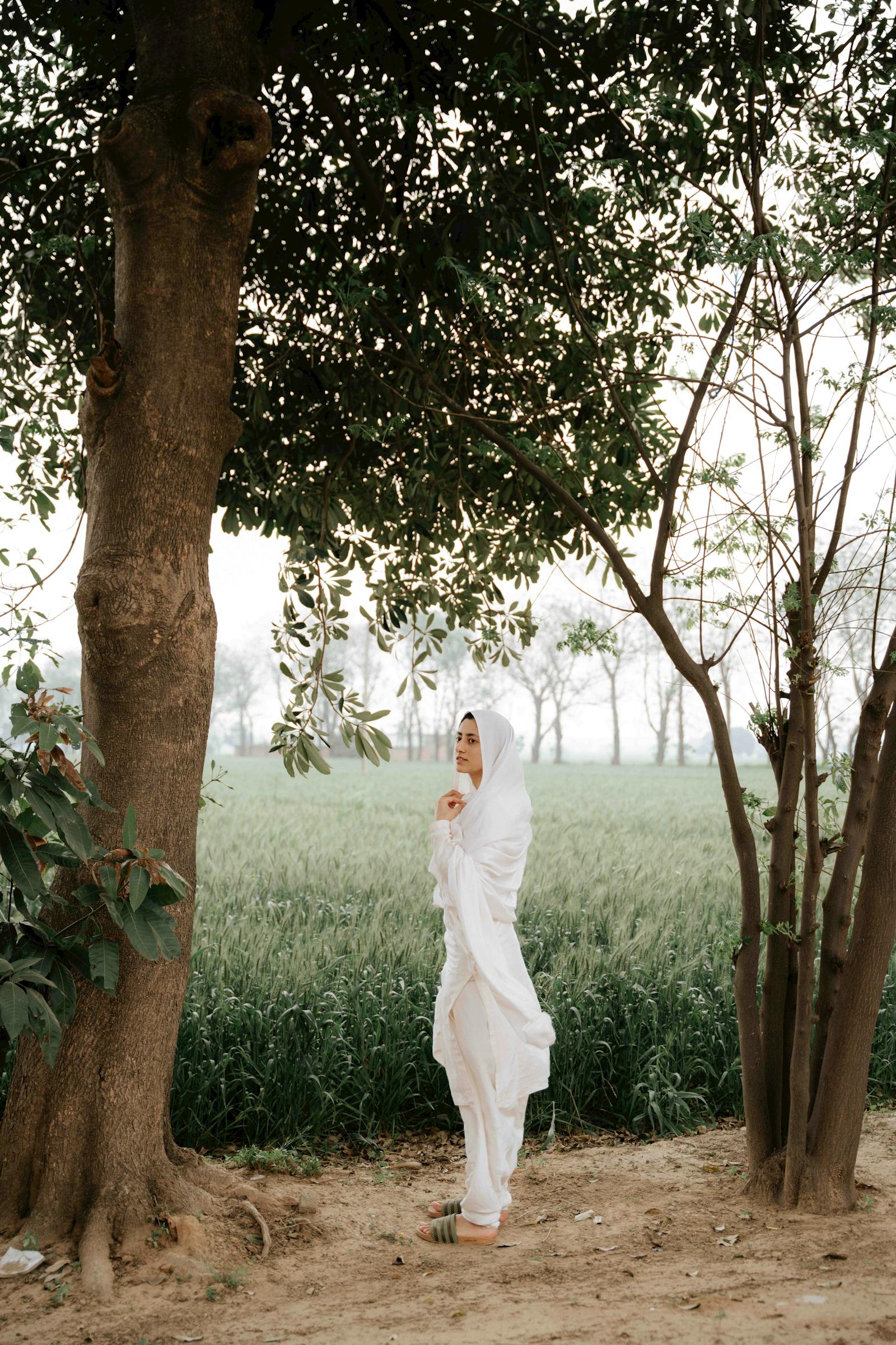 Human Figure Photos, Download The BEST Free Human Figure Stock Photos ...