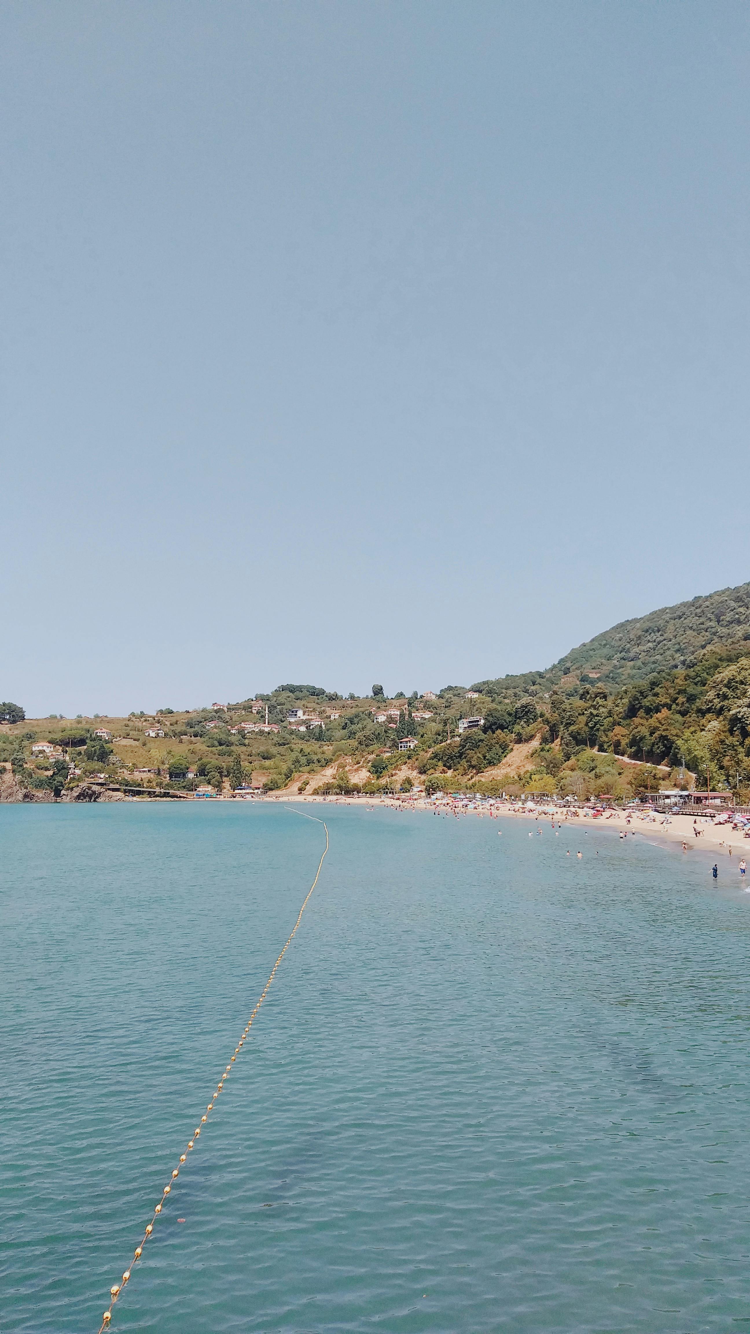 Melissa+Rauch+In+Swim+Suit Photos, Download The BEST Free Melissa+Rauch ...