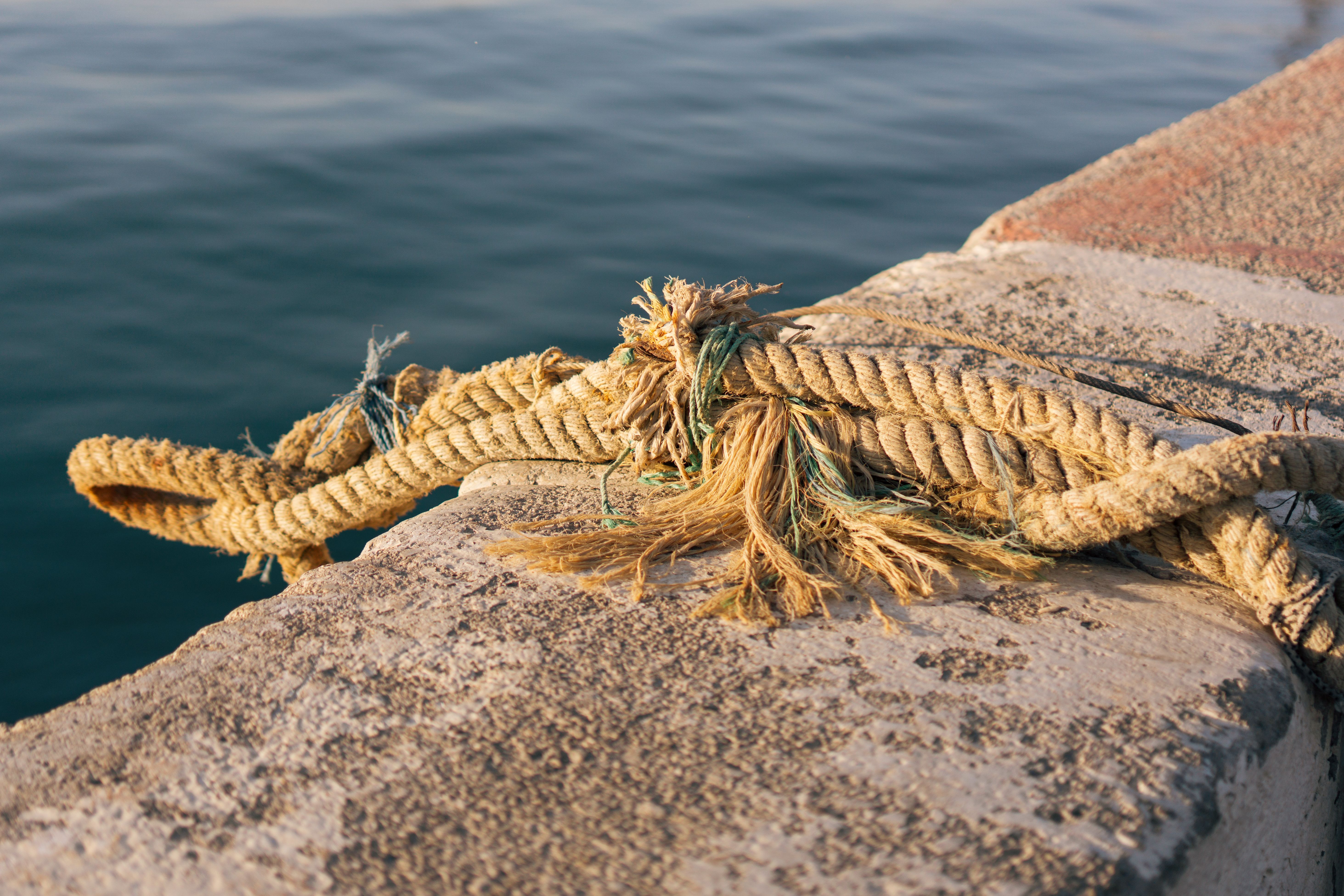 Frayed Rope on Mersin Waterfront · Free Stock Photo