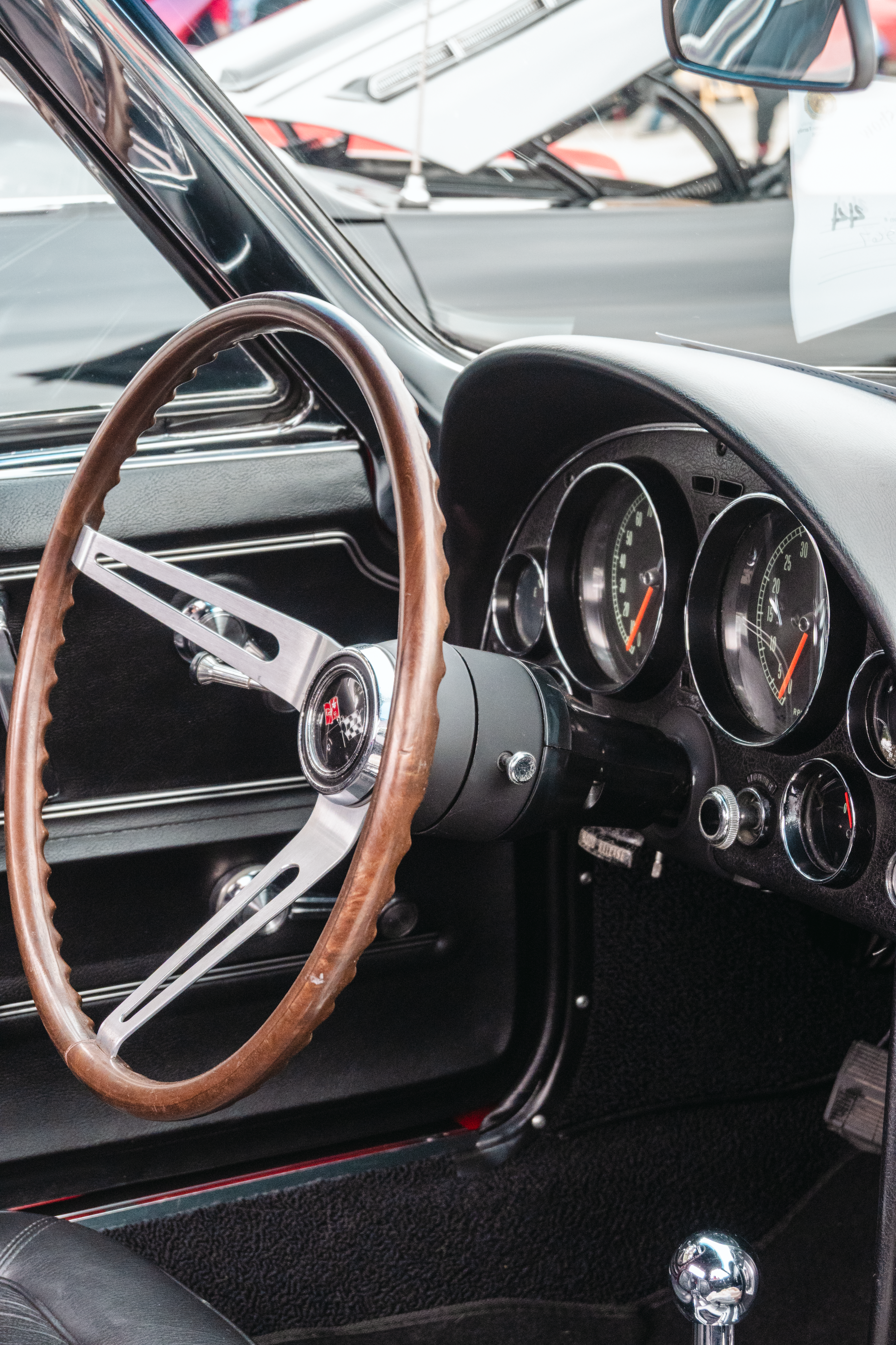 Interior of Classic 1960s American Car Dashboard · Free Stock Photo