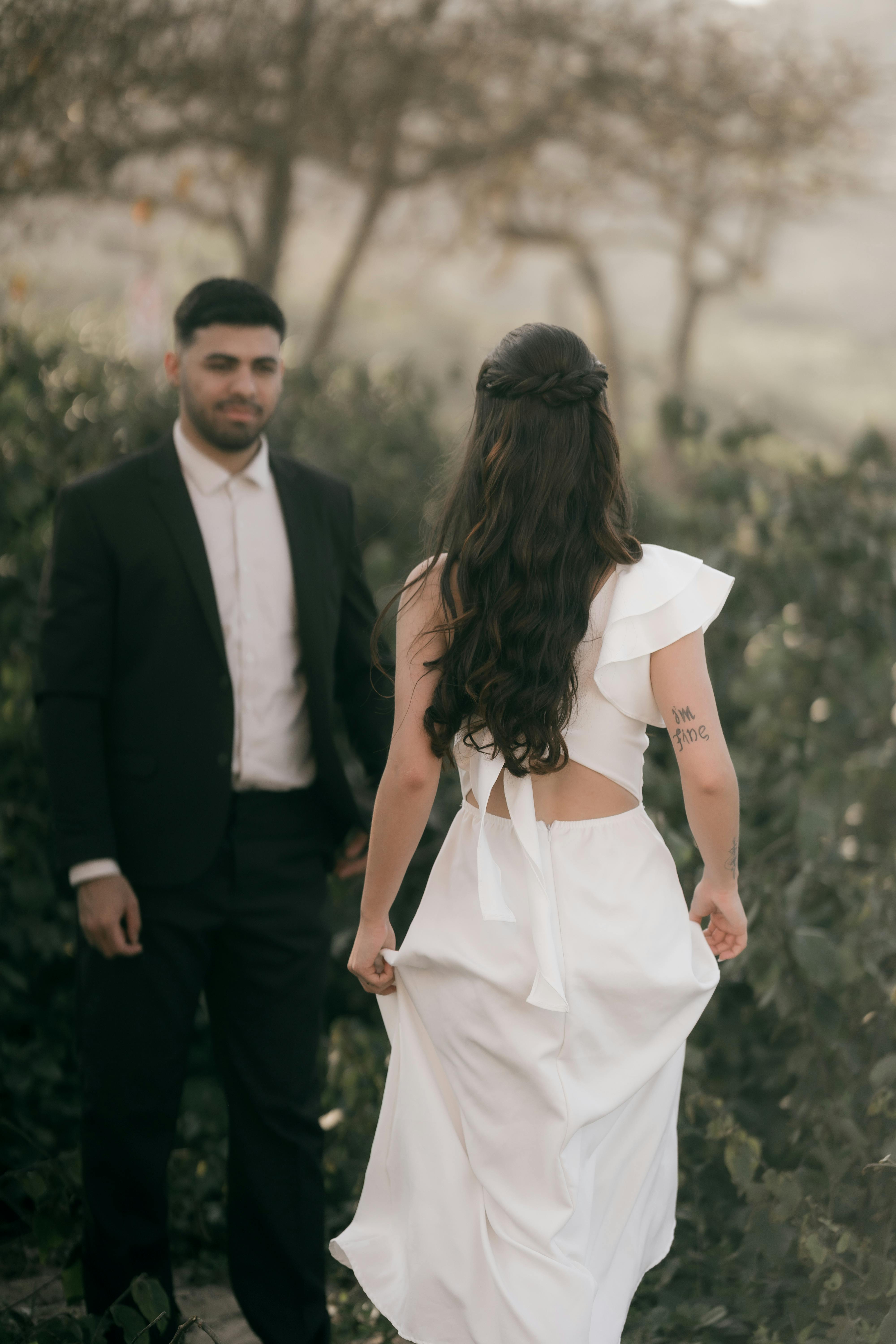 Melissa+Rauch+In+Swim+Suit Photos, Download The BEST Free Melissa+Rauch ...