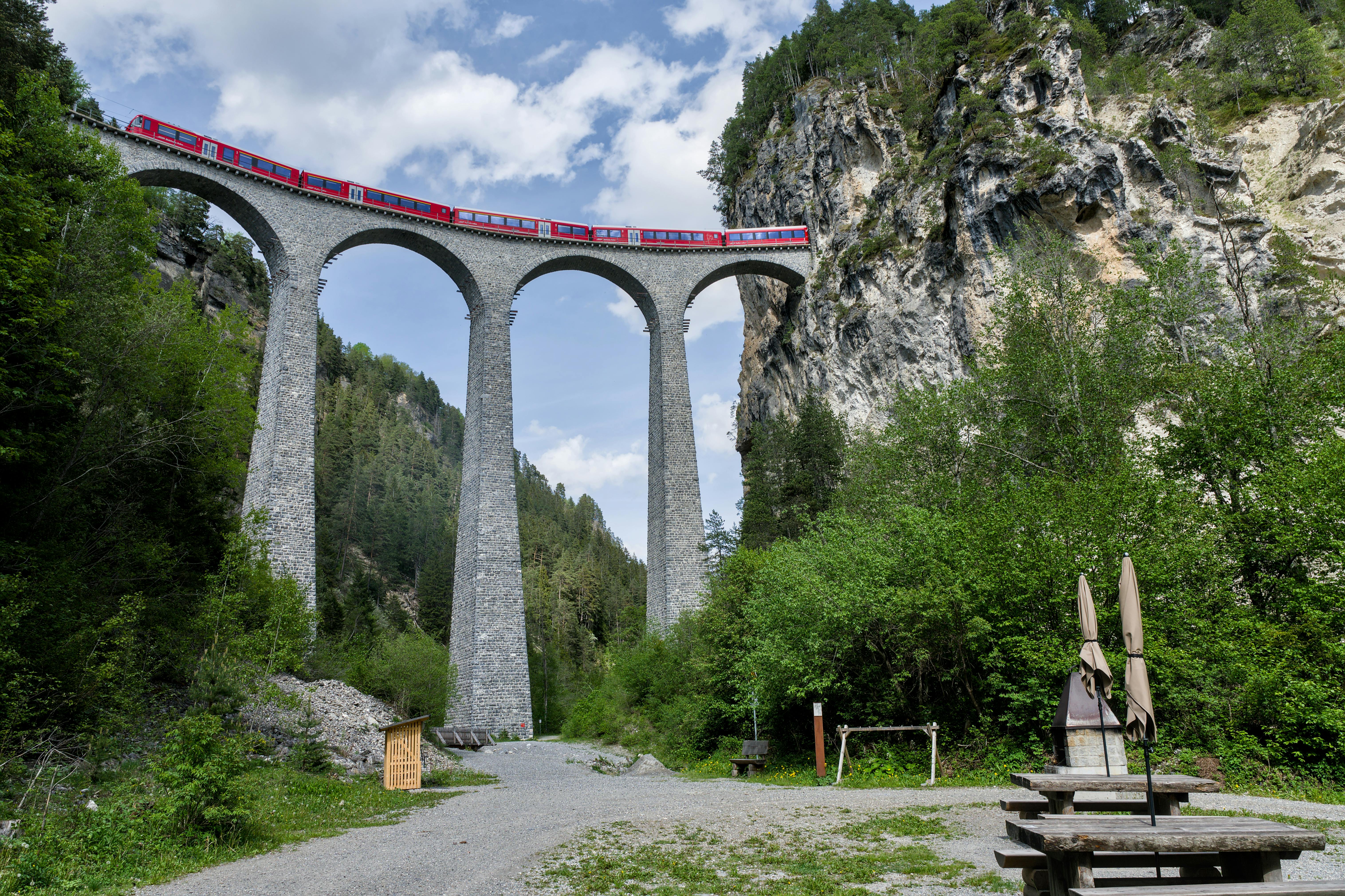 Shiziguan+Floating+Bridge+In+Hubei,+China Photos, Download The BEST ...