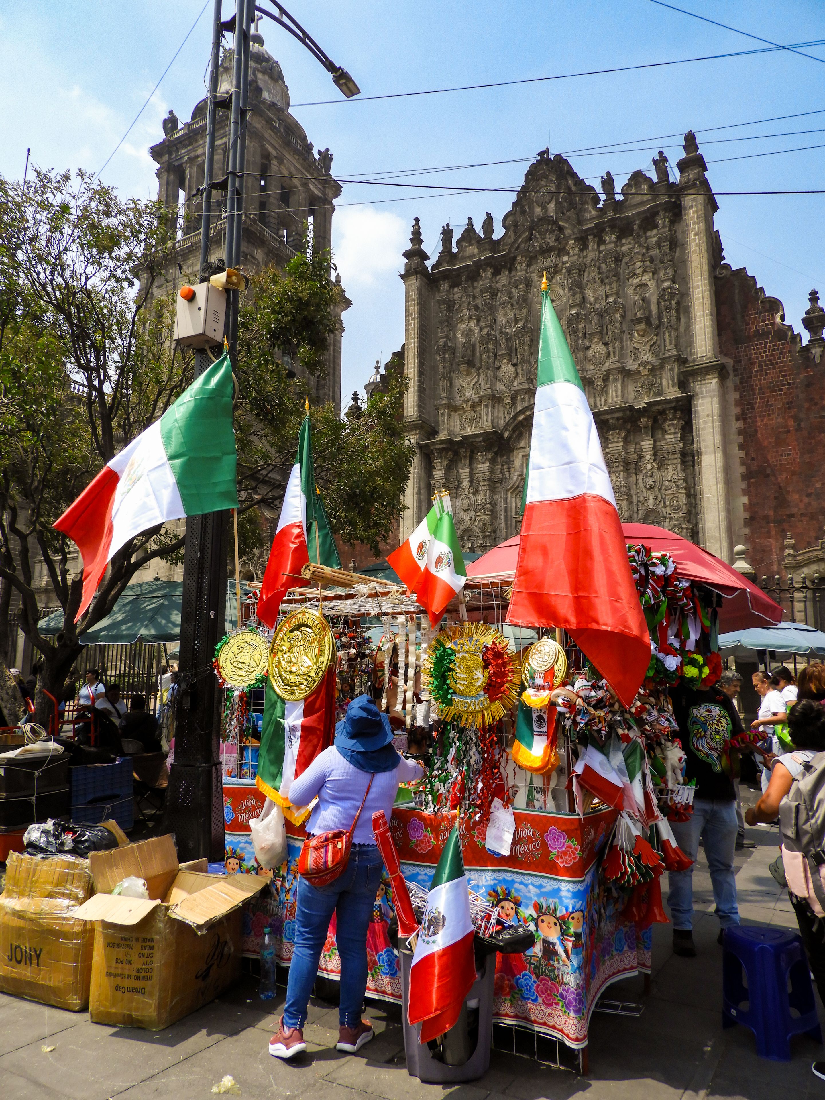 Vibrant Mexican Street Market in México City · Free Stock Photo