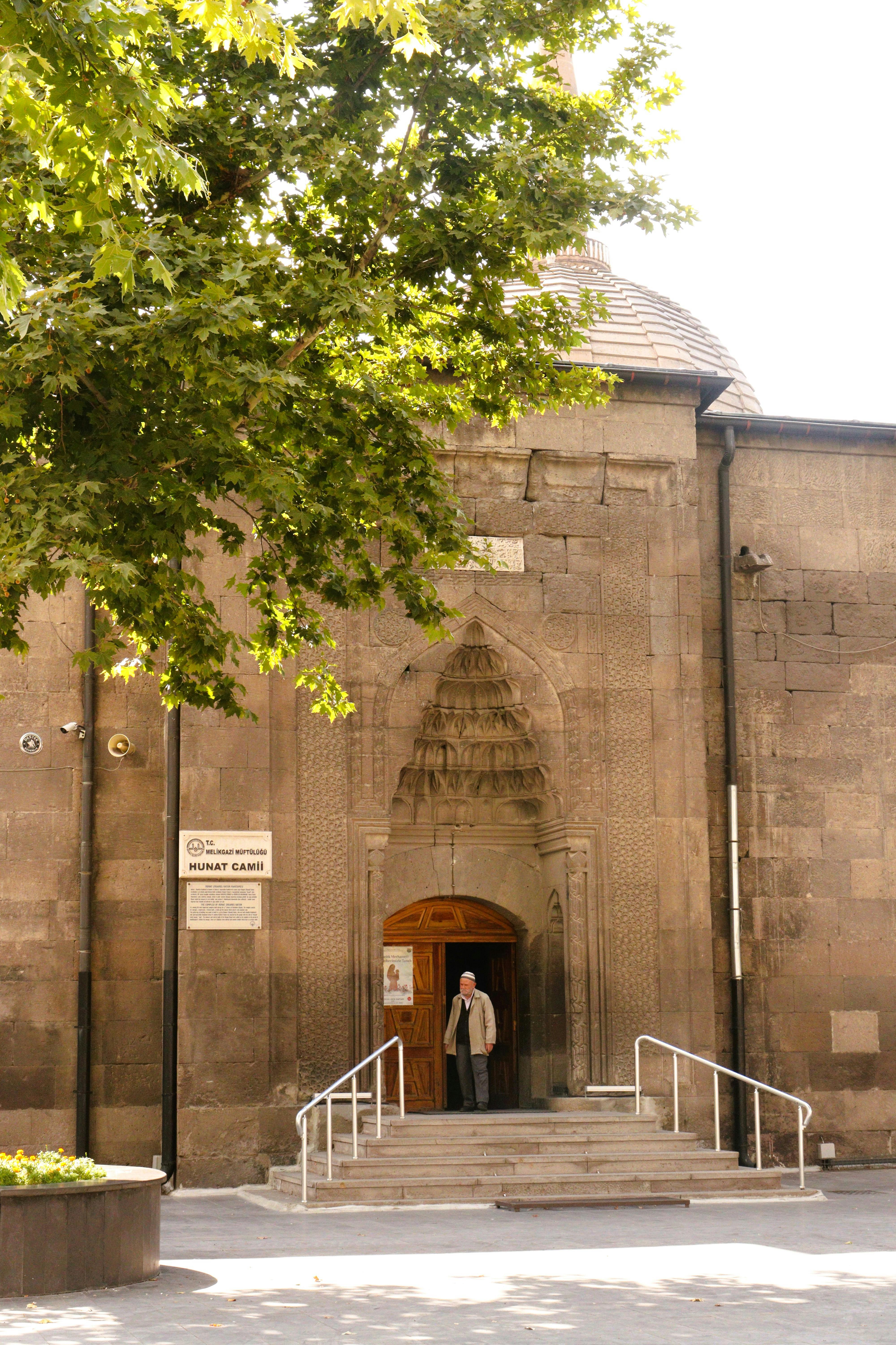 Historic Hunat Hatun Mosque Entrance in Kayseri · Free Stock Photo