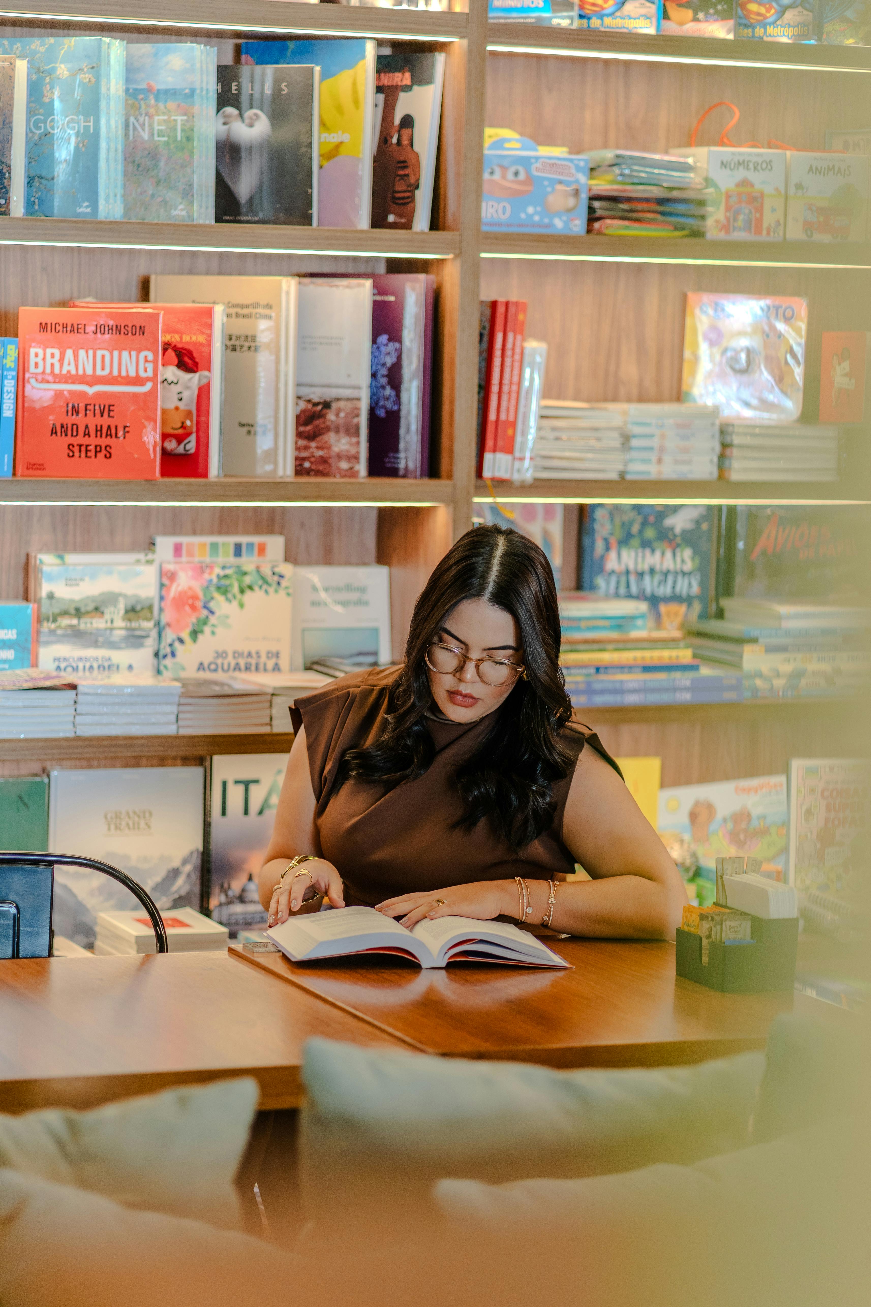 Women Study Photos, Download The BEST Free Women Study Stock Photos ...