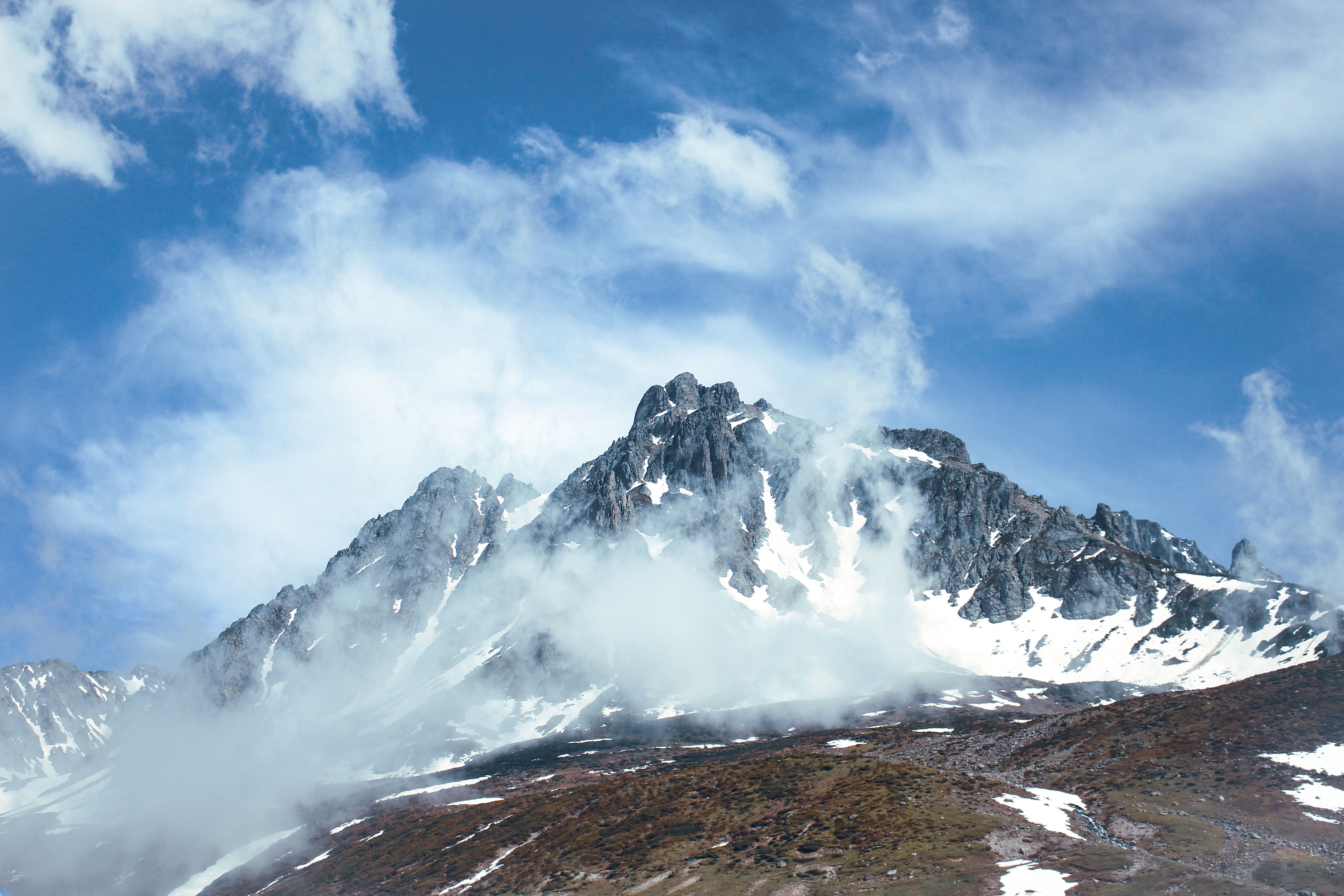 Majestic Snowy Peaks of Kaçkar Mountains in Türkiye · Free Stock Photo